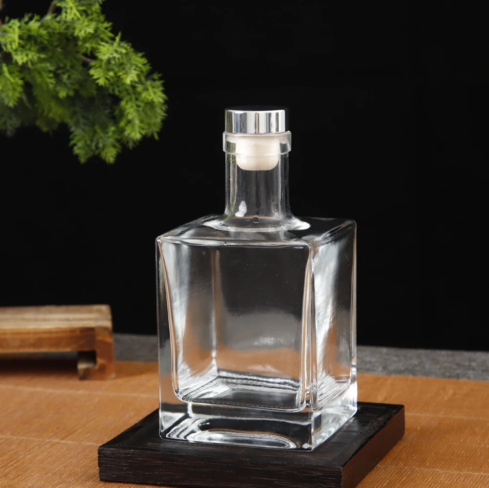500ml Clear Square Liquor Distillery Rum Gin Glass Bottle
