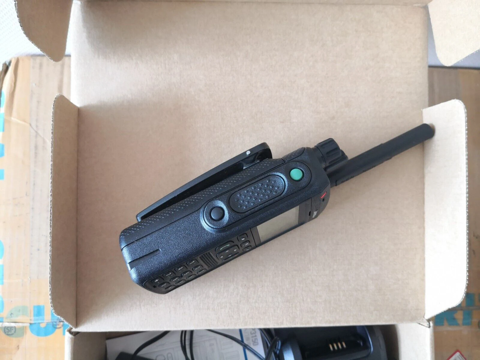 Motorola Ht Mtp3100 MTP3150 Two Way Earpiece Case Mtp3250 Charger ...