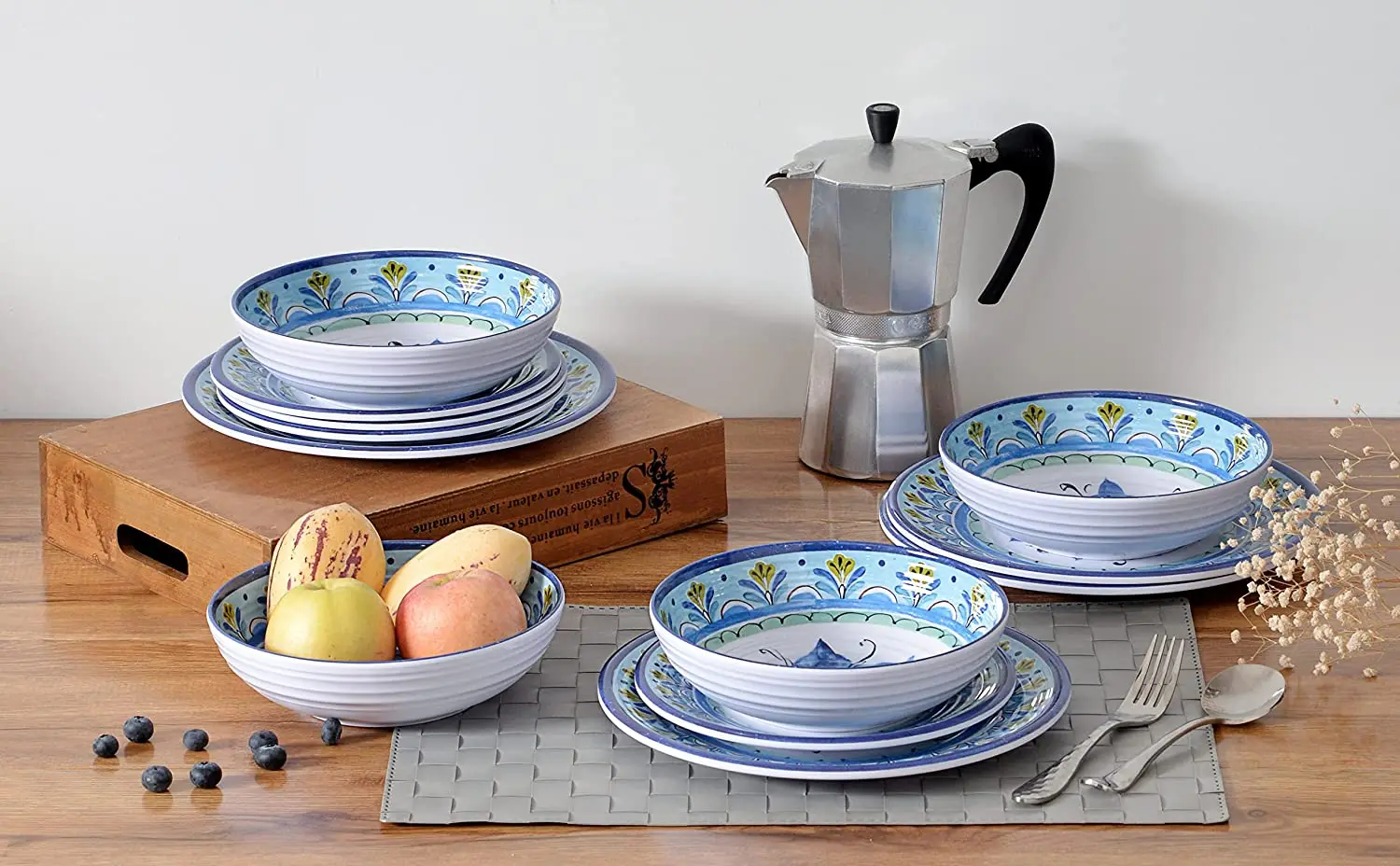 Eco-friendly Melamine Dinnerware Sets for 4 - BPA Free