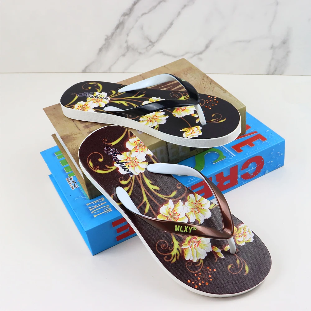 Ladies Original Slipper Chancla - Fashionable & Durable