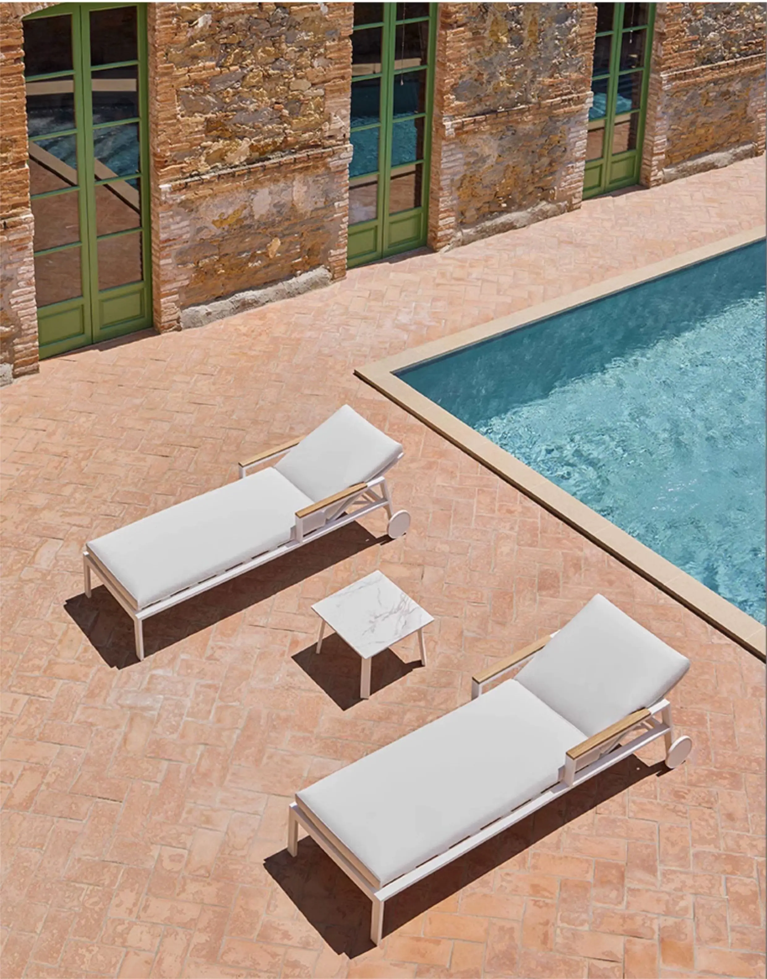 Luxury Lounge Chair Beach with Wheels - Modern Chaise