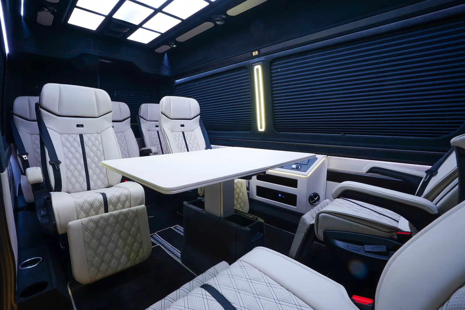 NEW 2024 Mercedes MPV Interior Wall Upgrade Luxury Customization ...