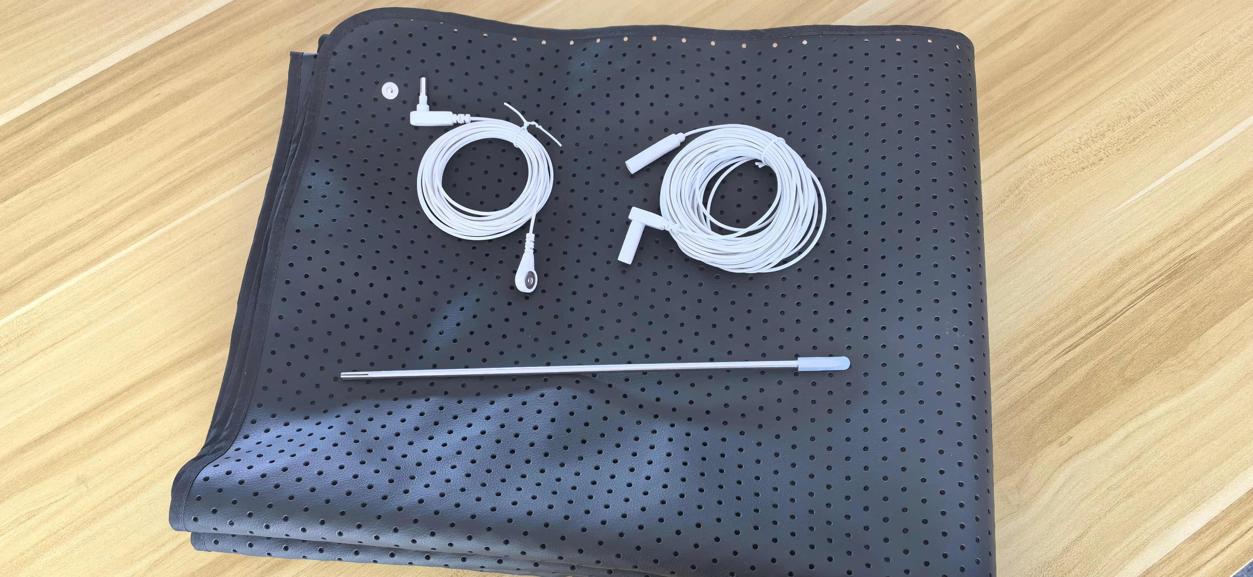 Esd Grounding Conductive Leather Sleeping Pad For Electrostatic ...