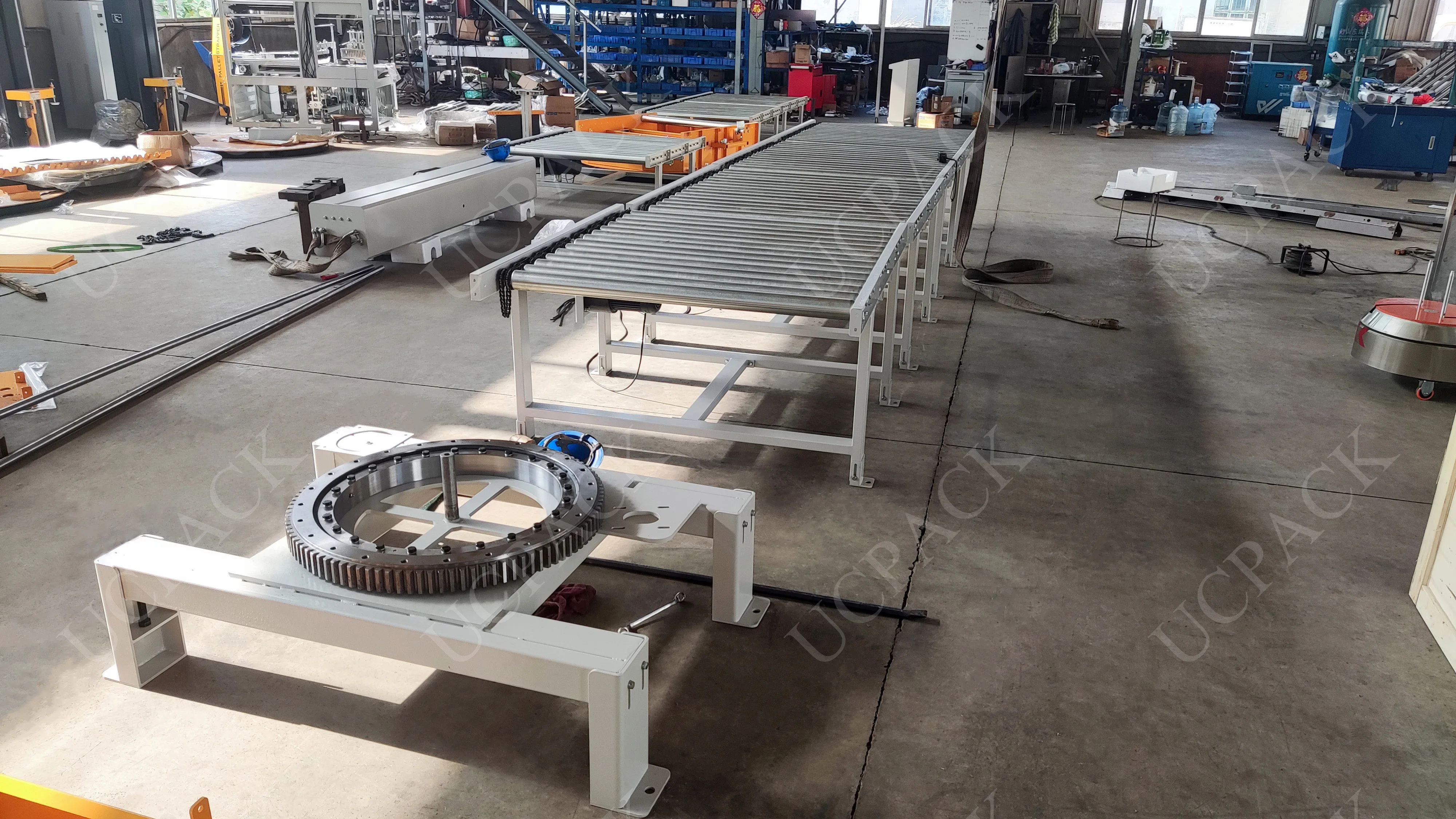 UTC90 90 Degree Powered Roller Pallet Conveyor Turntable