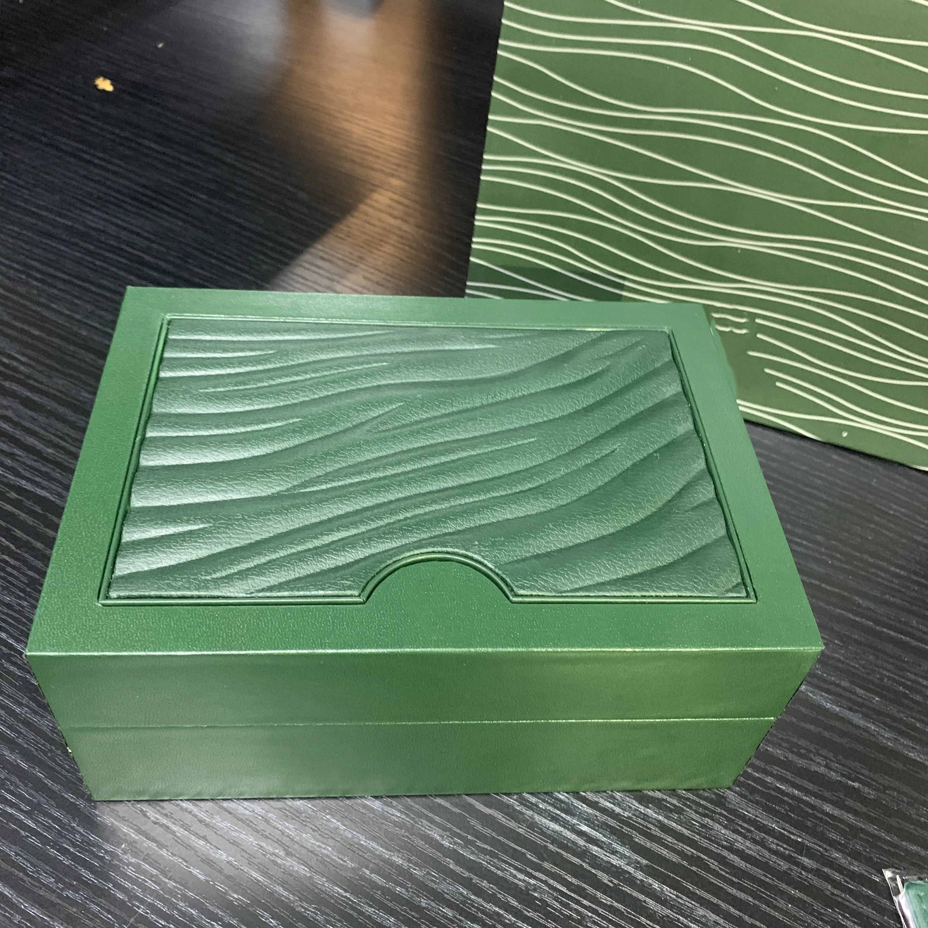 Custom Luxury Green Leather Watch Box - OEM & Gift Packaging