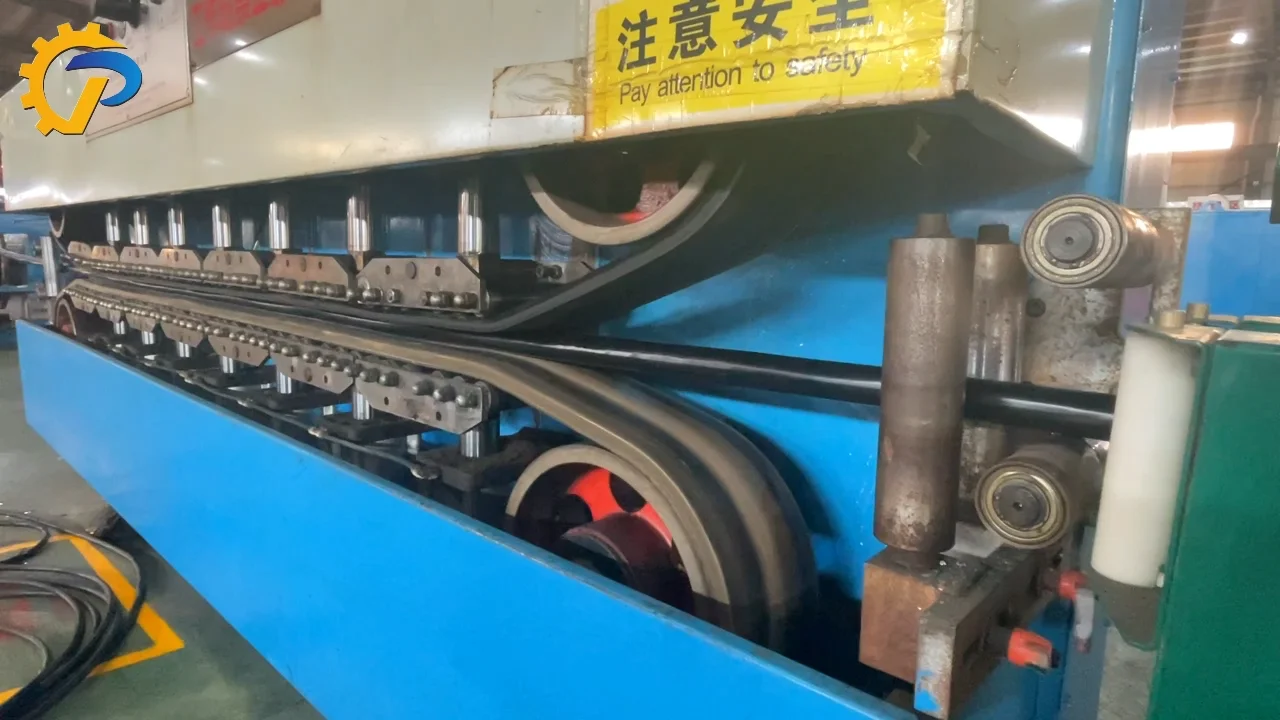 Cable Wire Pneumatic Crawler Traction Machine - Buy Cable Crawler ...
