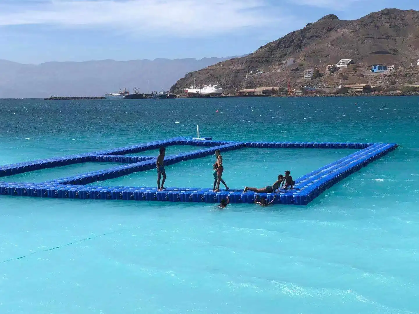 Pontoon System Modular Floating Swimming Pool Float Dock - Buy Floating ...