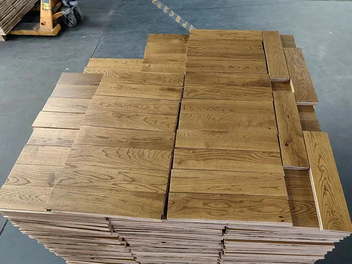 Character Euro Oak Herringbone Engineered Wood Flooring Modern ...