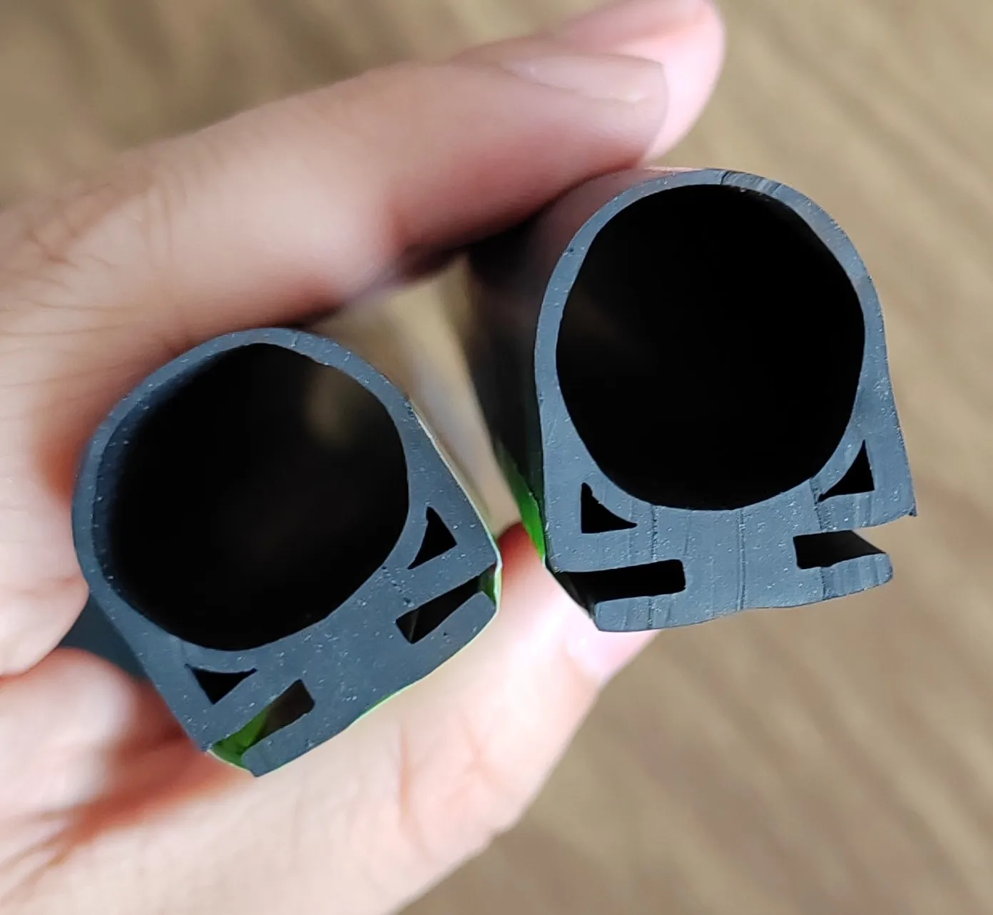 EPDM PVC Warehouse Roller Shutter Garage Door Seal Strips