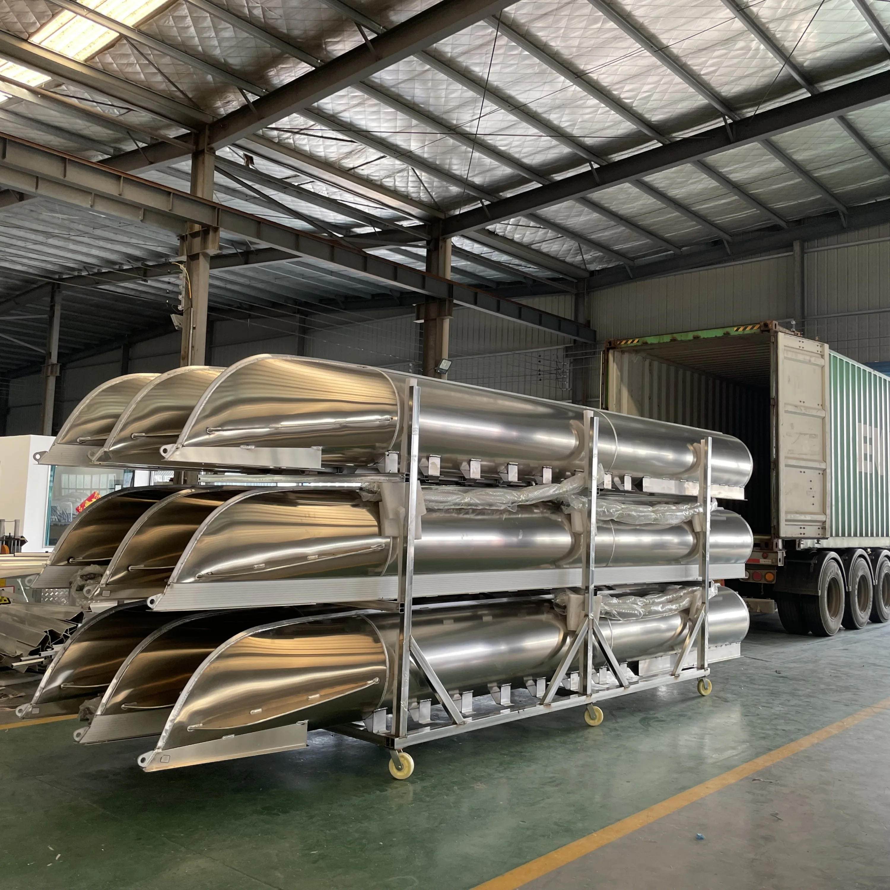 Marine Hardware - Durable Pontoon Logs & Aluminum Frames