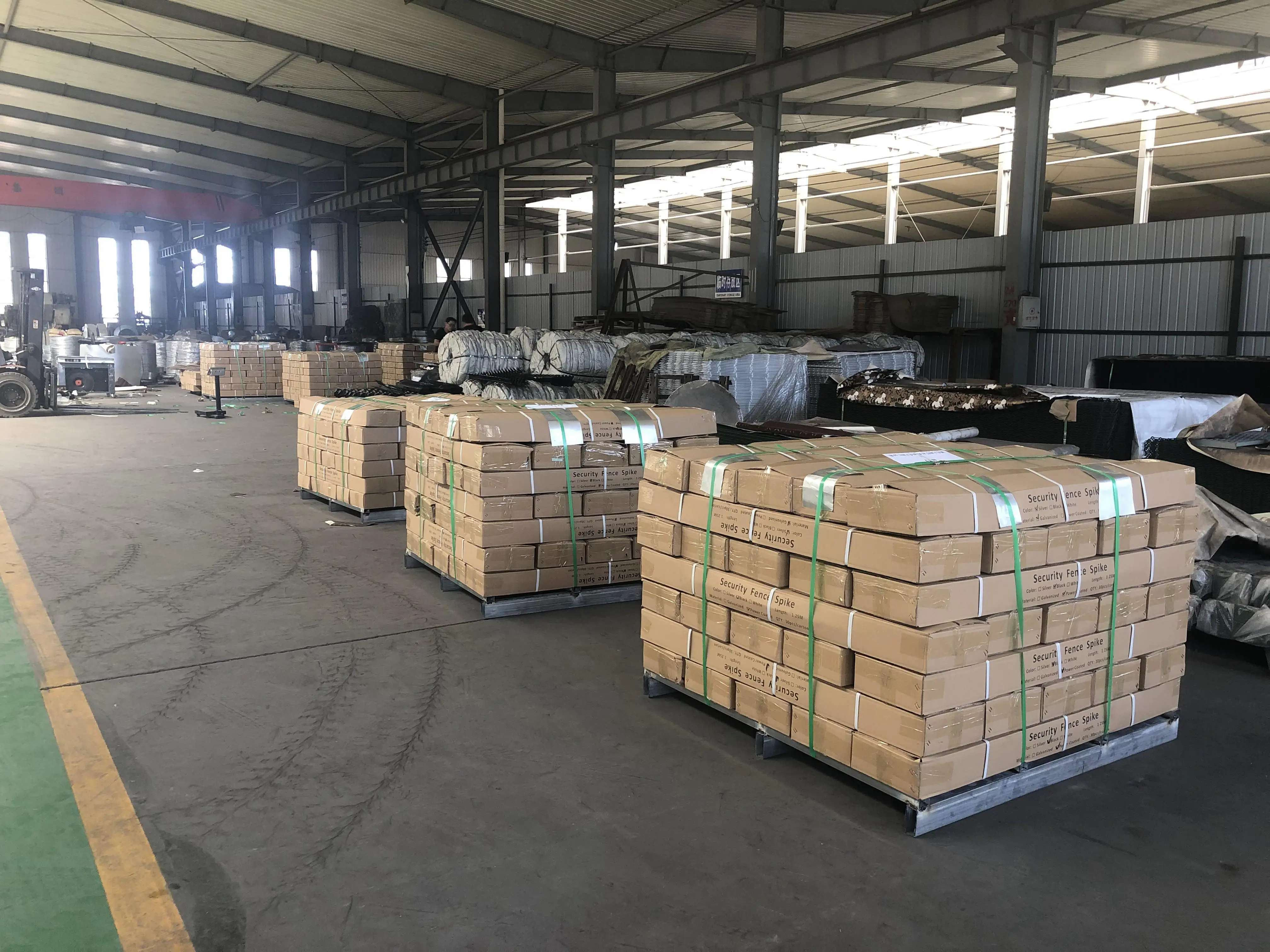 Factory Security Barbed Fencing Shark Tooth Medium Sized Anti-climb ...