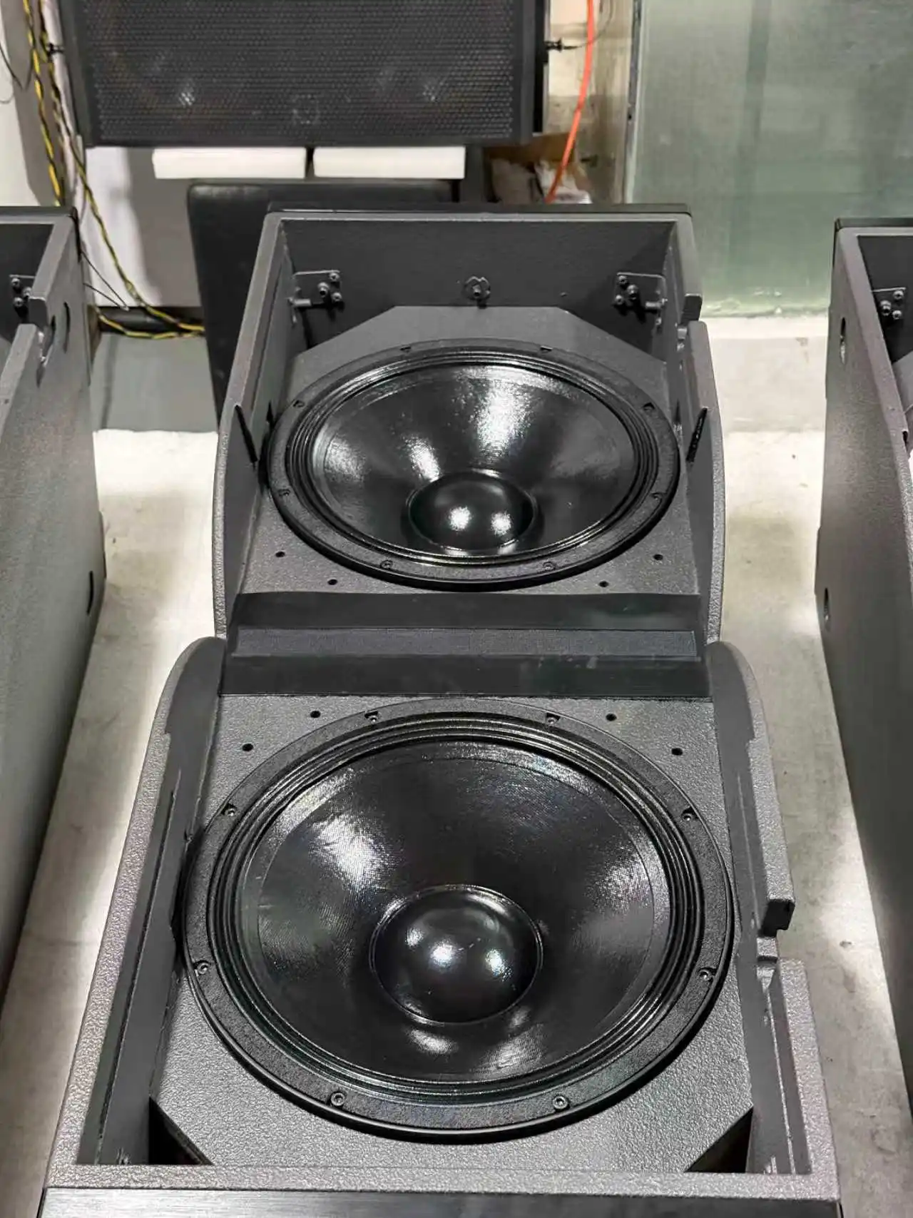 Neodymium Two Way Dual 12 Inch Line Array Loudspeaker Indoor Outdoor ...