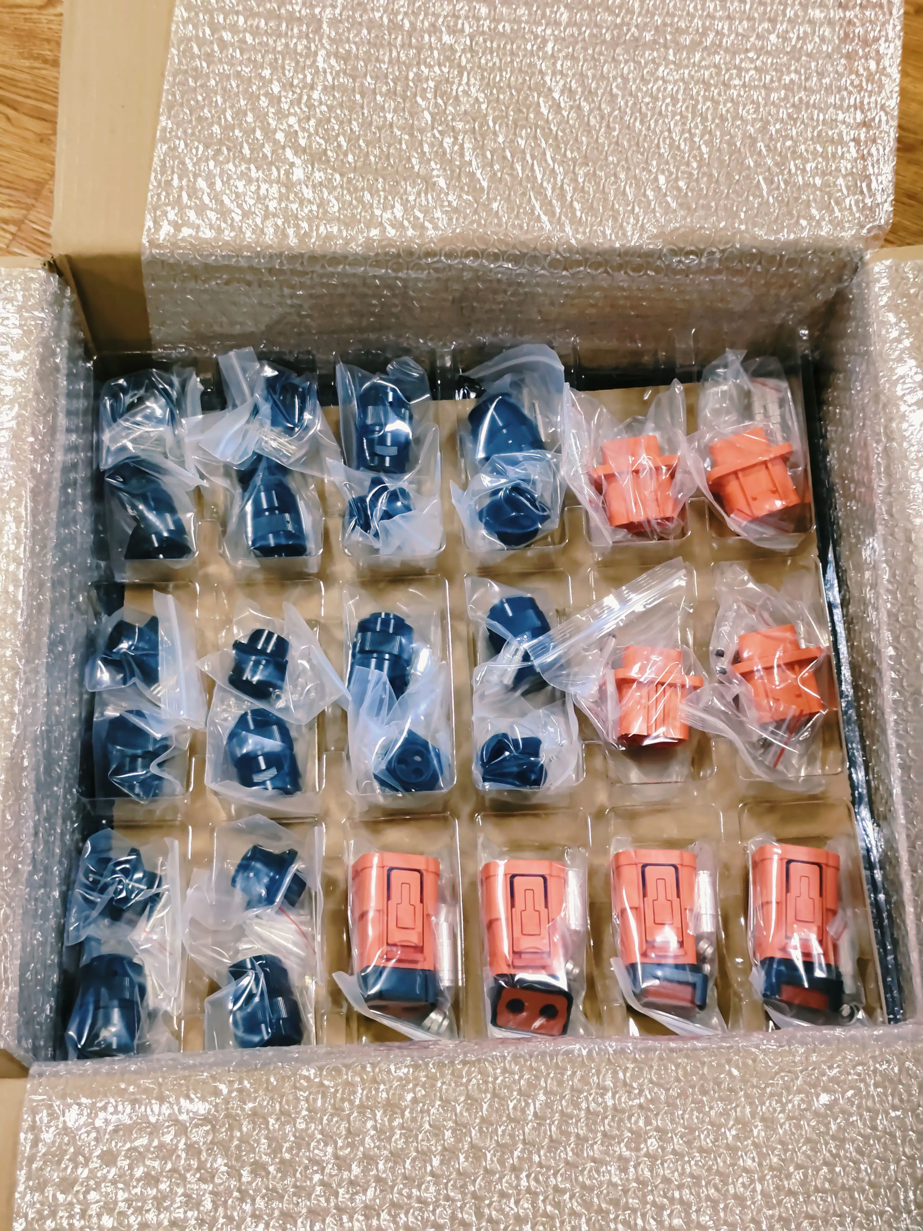 95mm2/120mm2/135mm2/150mm2 Hvil 500a Single Pole Hv Connector Socket ...