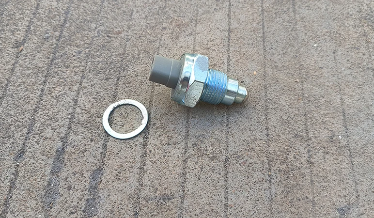 Hiace Reverse Light Switch 84210-04010 - High-Quality Parts