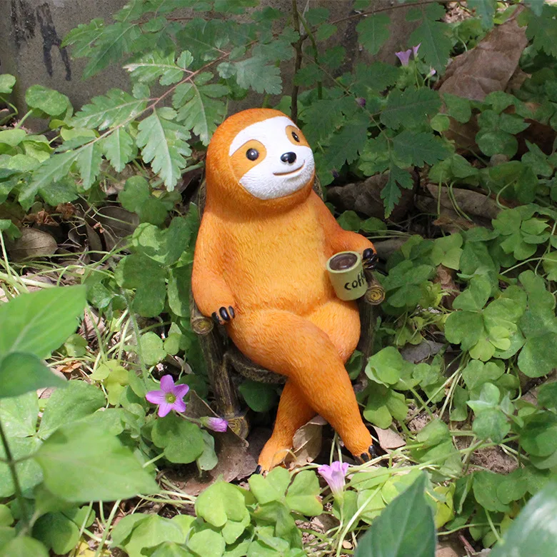 Outdoor Garden Statue Ornament Resin Sloth Woodland Decor