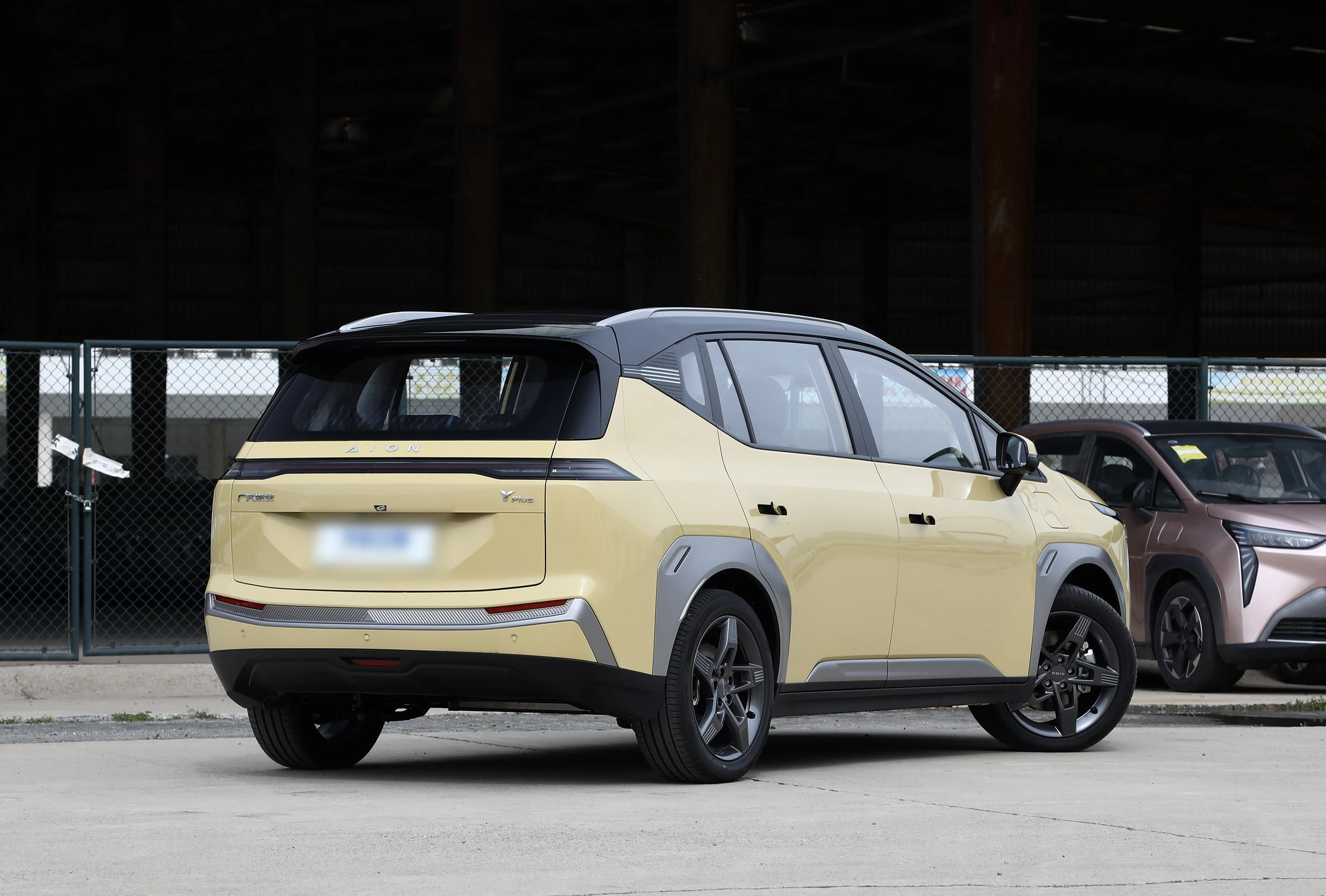 Electric Car Aion Y 2023 Plus 70 Vehicle Lithium Auto Aion Y 2023 Plus ...