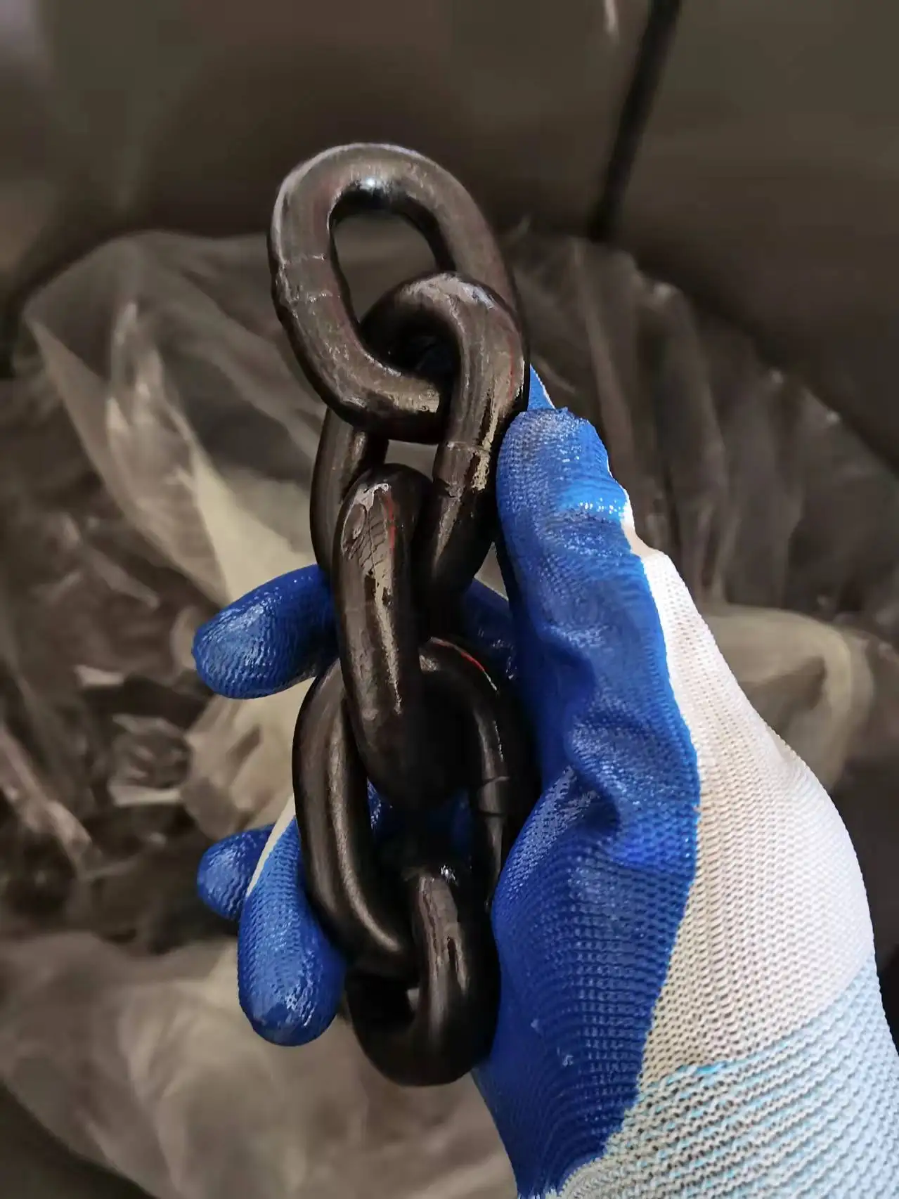 High Tensile Black Heavy Duty Welded Alloy Steel G80 G100 Lifting Chain