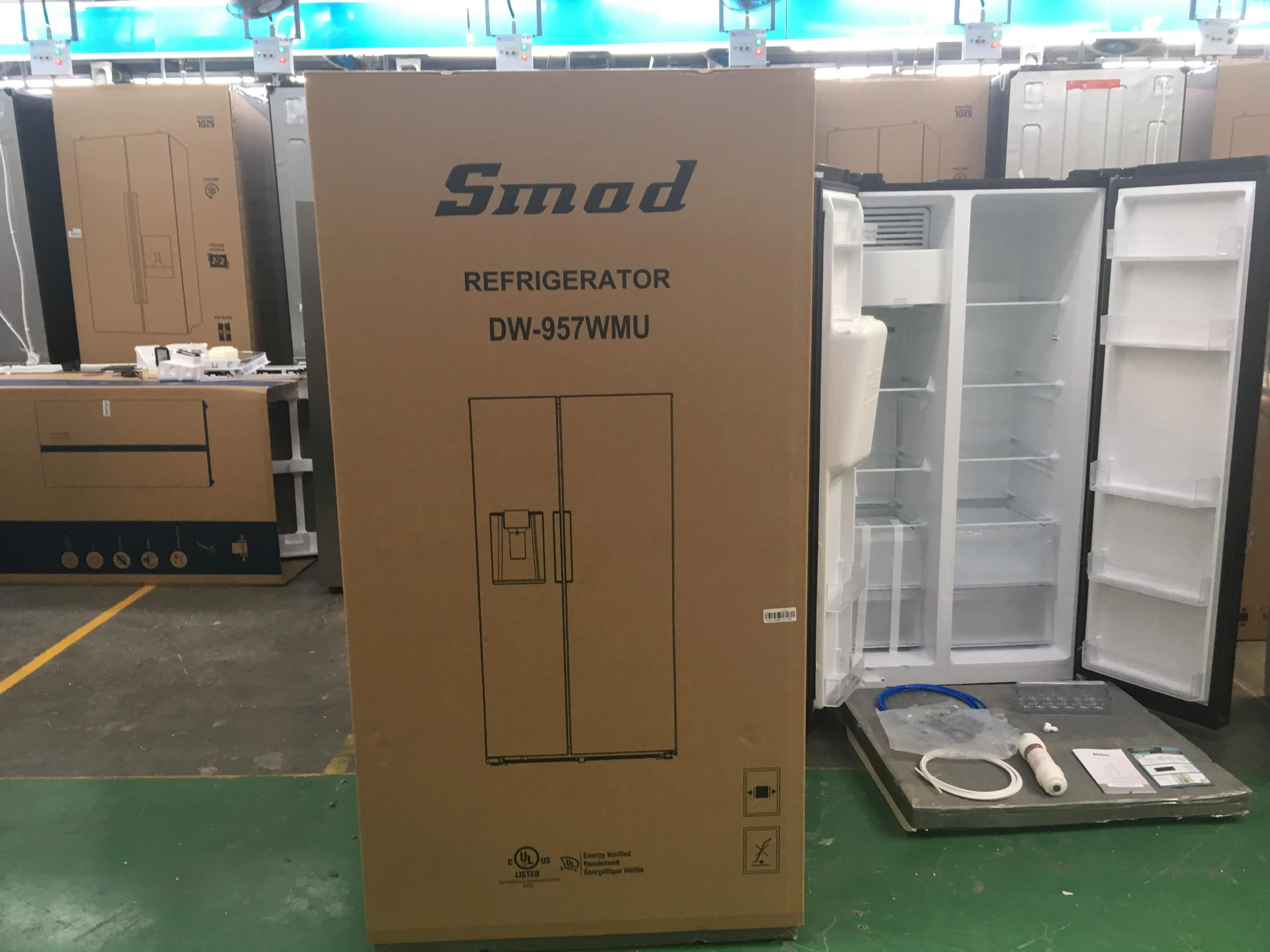 Large Capacity No-Frost 4 French Door Refrigerator by Smad