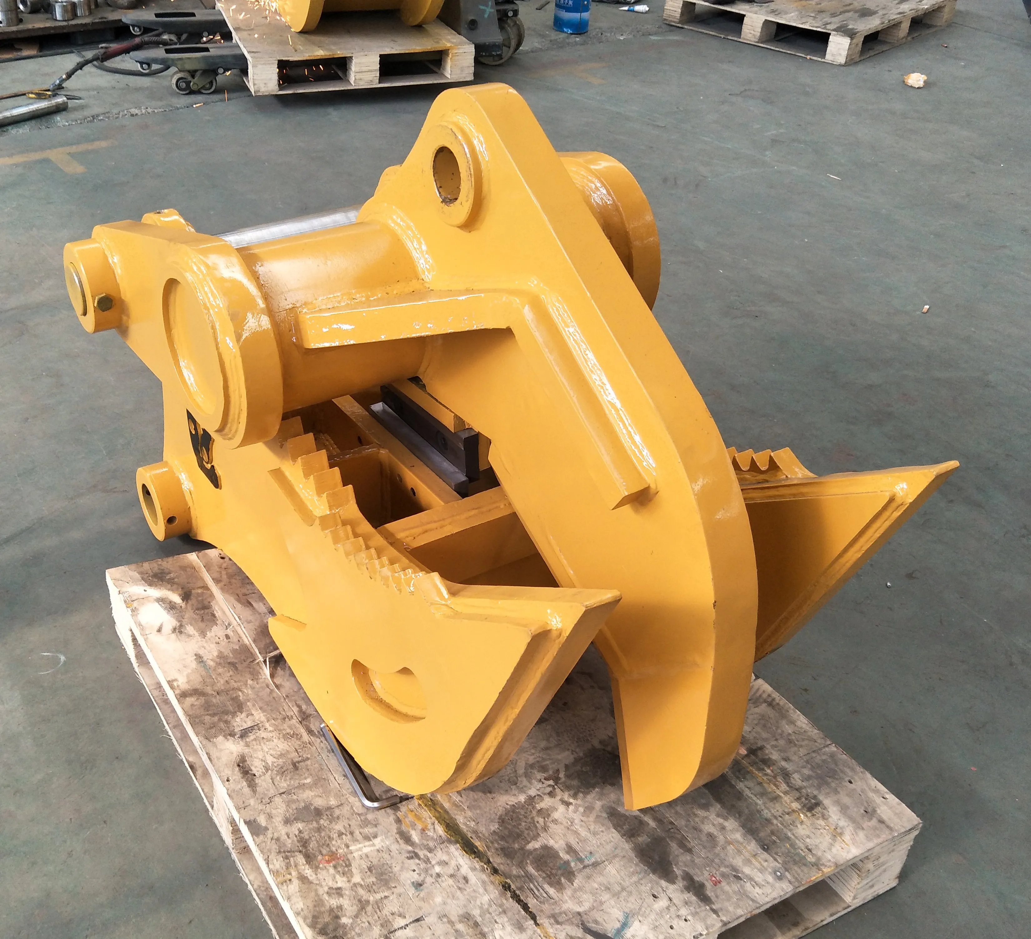 Excavator Tree Cutting Machine - Log Cutter Wood Shear