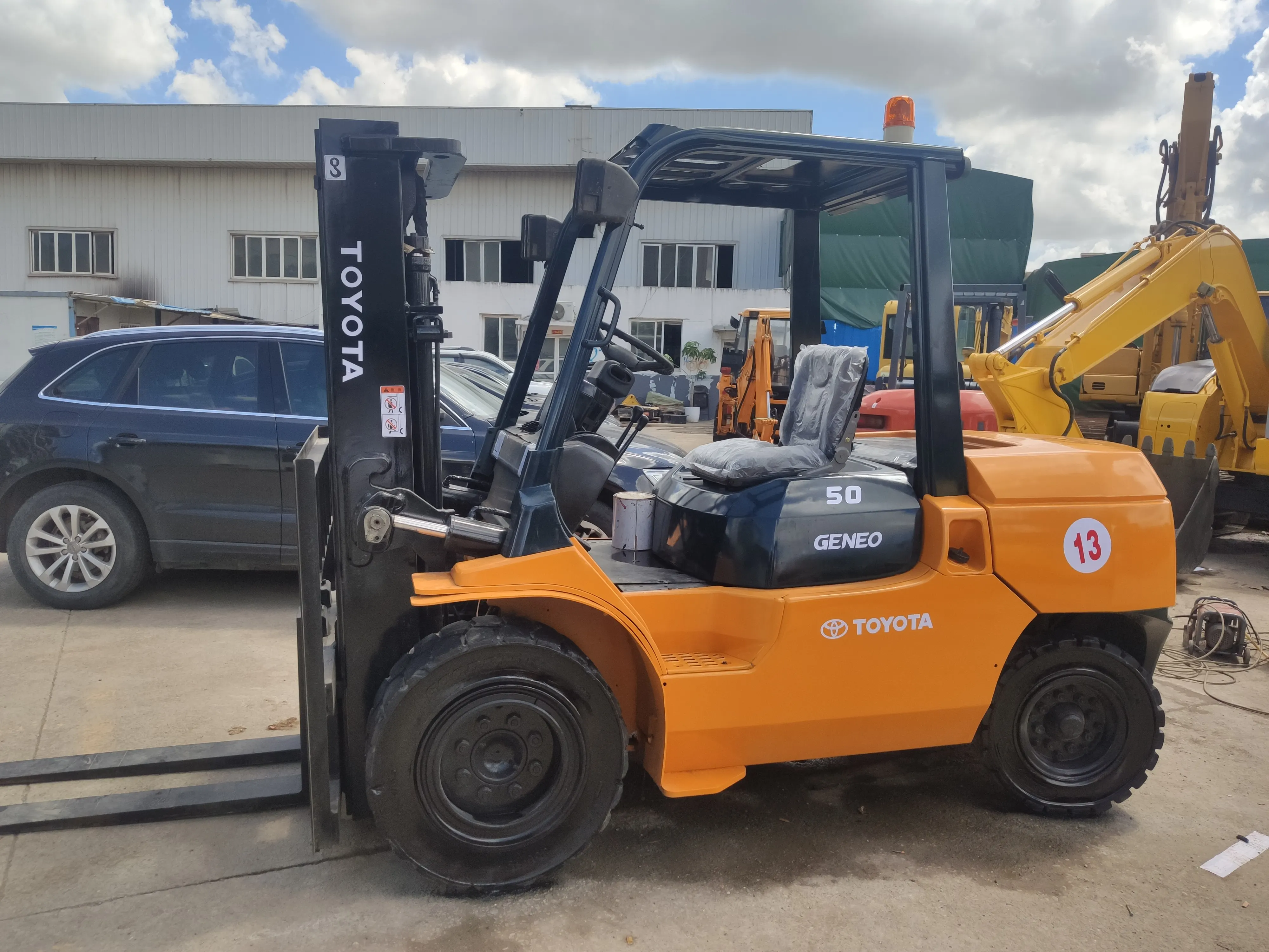 Cheap Price Used Toyota Fd50 5 Ton Forklift With 3 Stages Mast - Buy ...