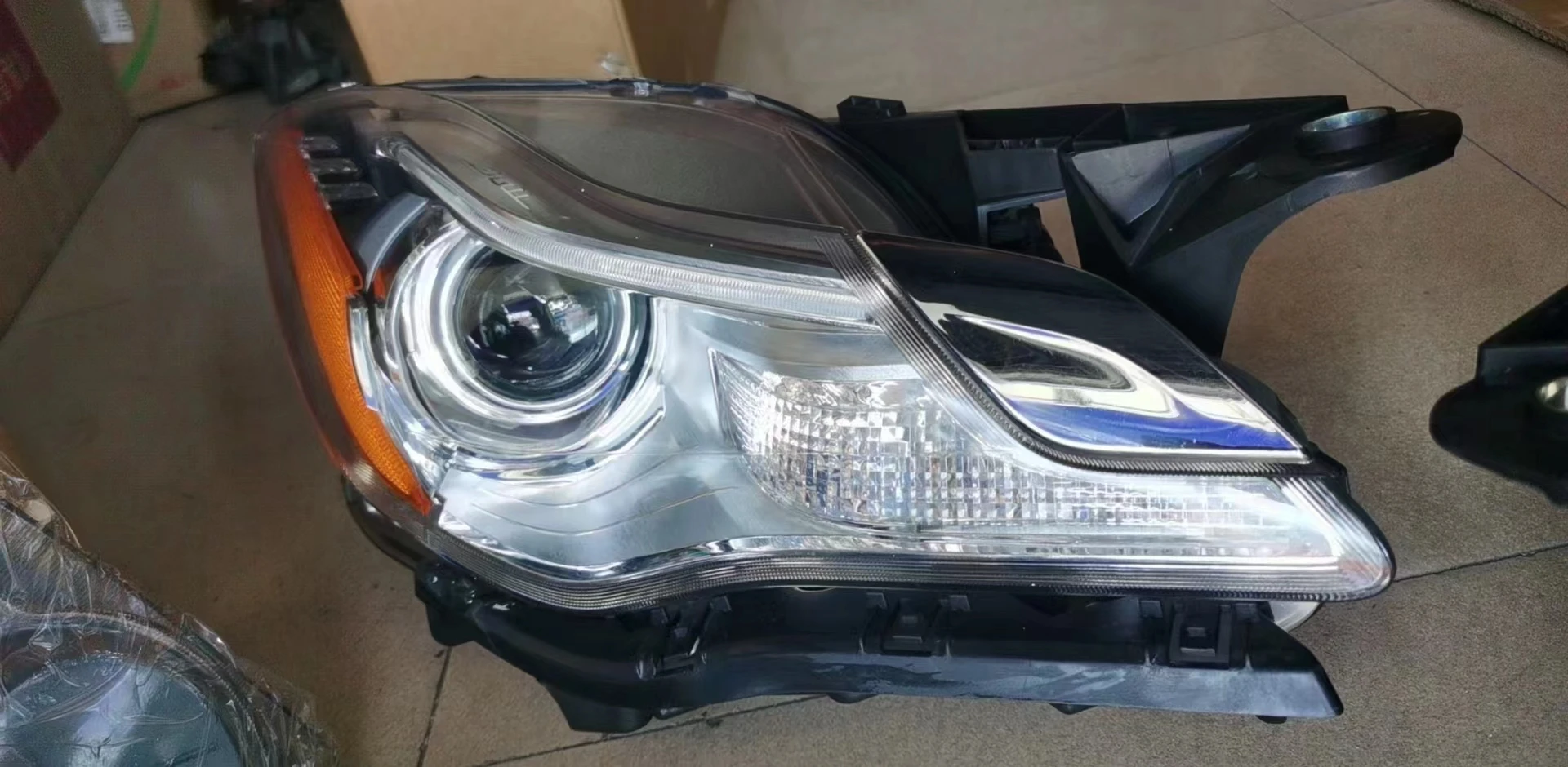 Genuine Led Headlight For Maserati Quattroporte 2013-2019 Oem 670104201 ...