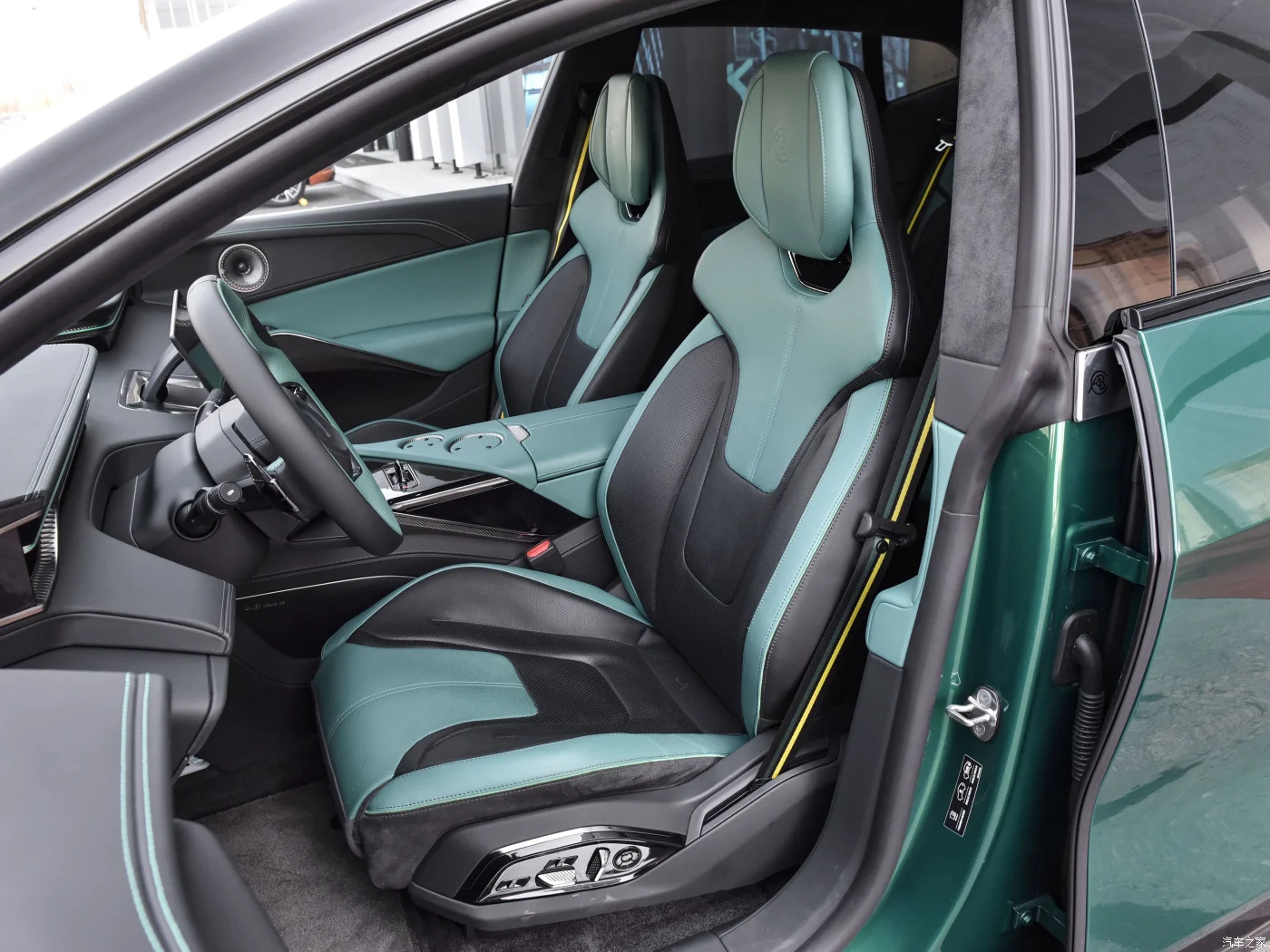 Luxury Electric Car Lotus Nyo Eletre S+ 4wd Super Luxury Sports Car Suv ...