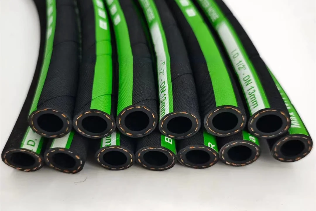 Made in China DN32 Laminated Sandblasting Hose Rubber Air Hose 20bar ...