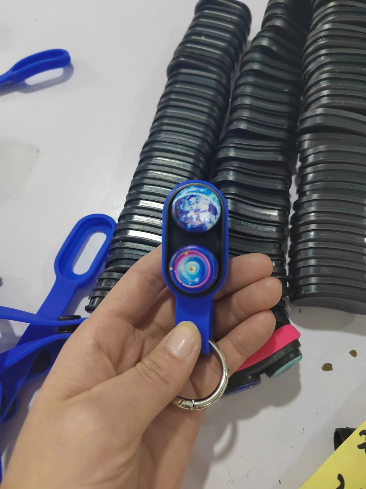 Poppuck Pop Puck - Trick And Fidget Toy New Fidget Poppuck Trick Fidget ...