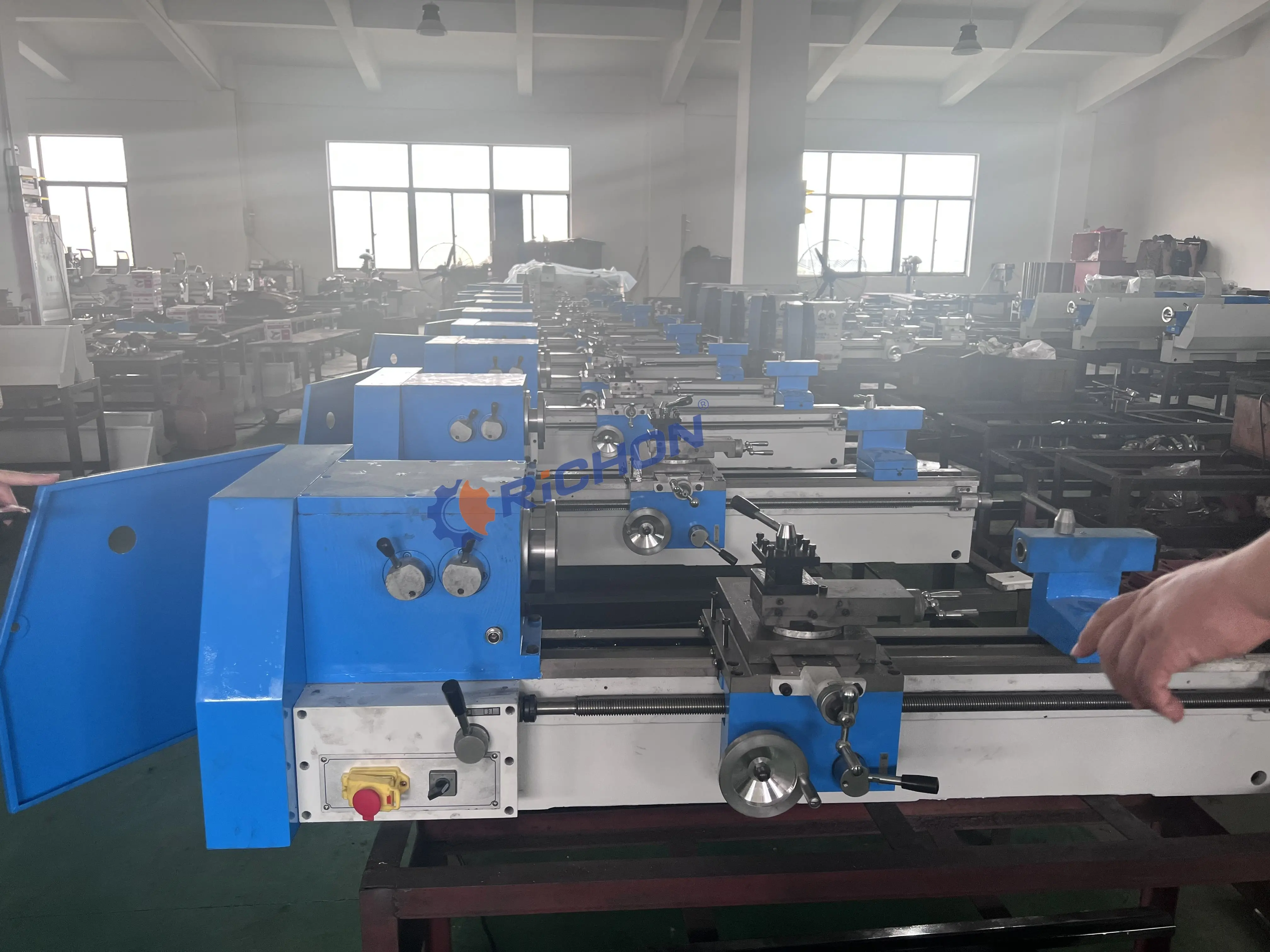 8x32 Metal Bench Lathe Digital Speed 1100w Motor Big Spindle Bore 38mm ...