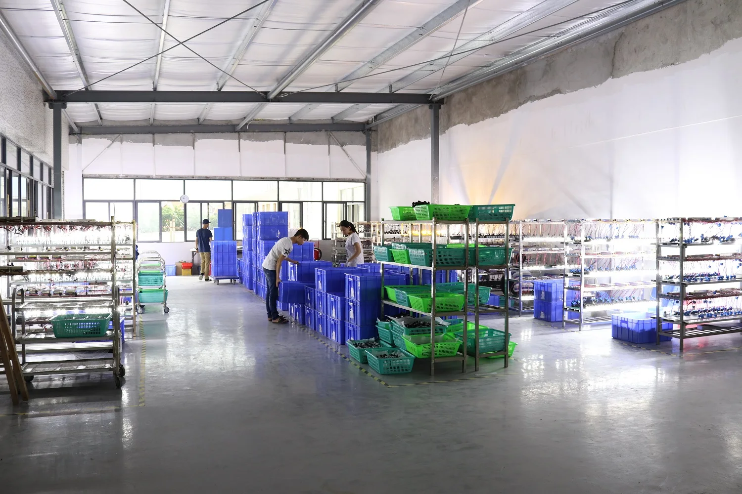 24V OEM LED Truck Headlight for Volvo FH13 - Reliable Lighting