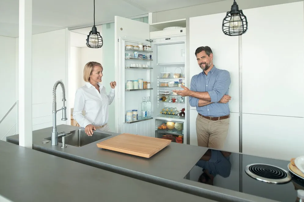 Hyxion Modern Smart Black Kitchen Cabinet Stainless Carcase PVC Door ...