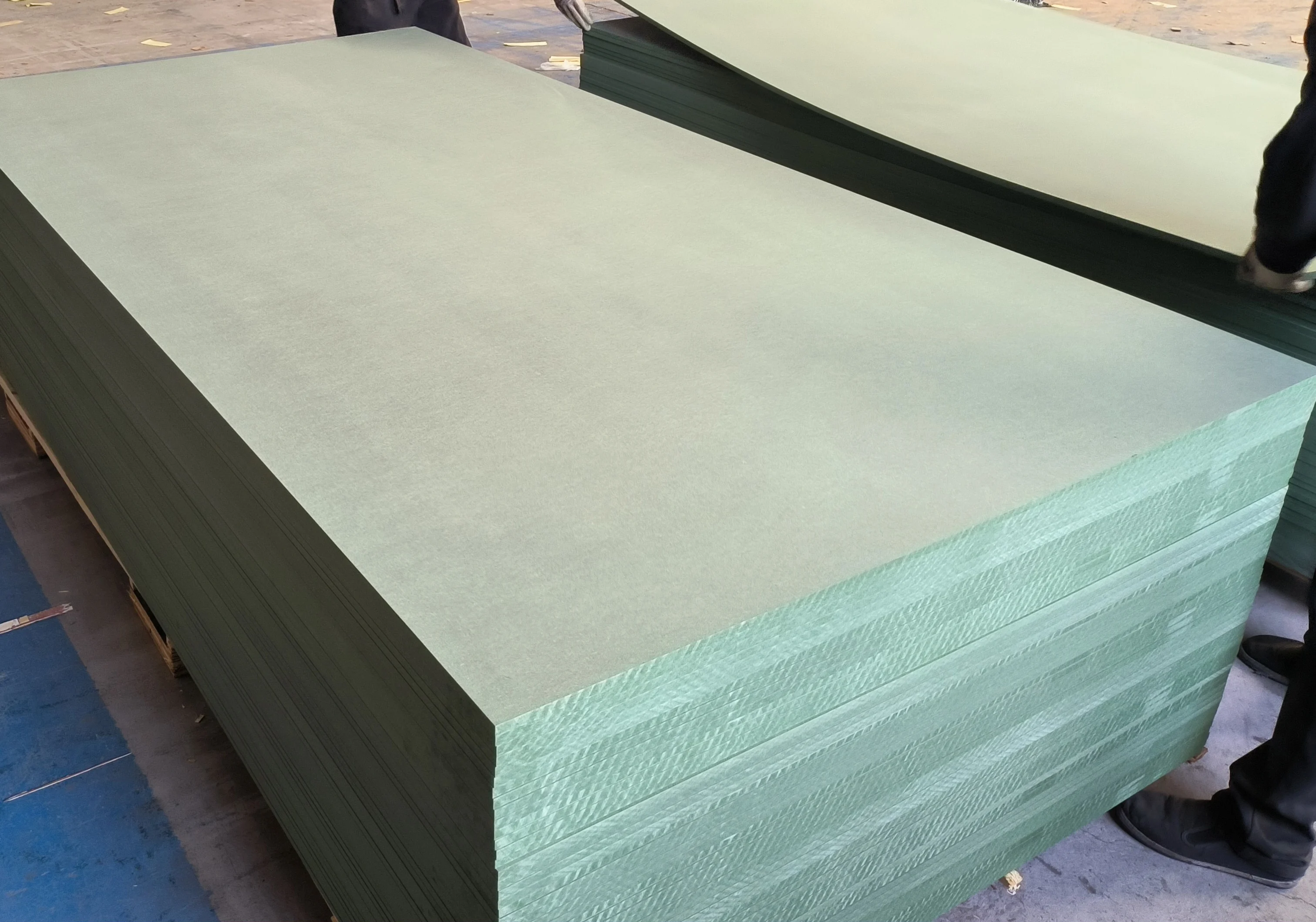 Mr Mdf/hdf Astm Tsca Grade Waterproof Fr Black Mdf 12mm Dark Black ...