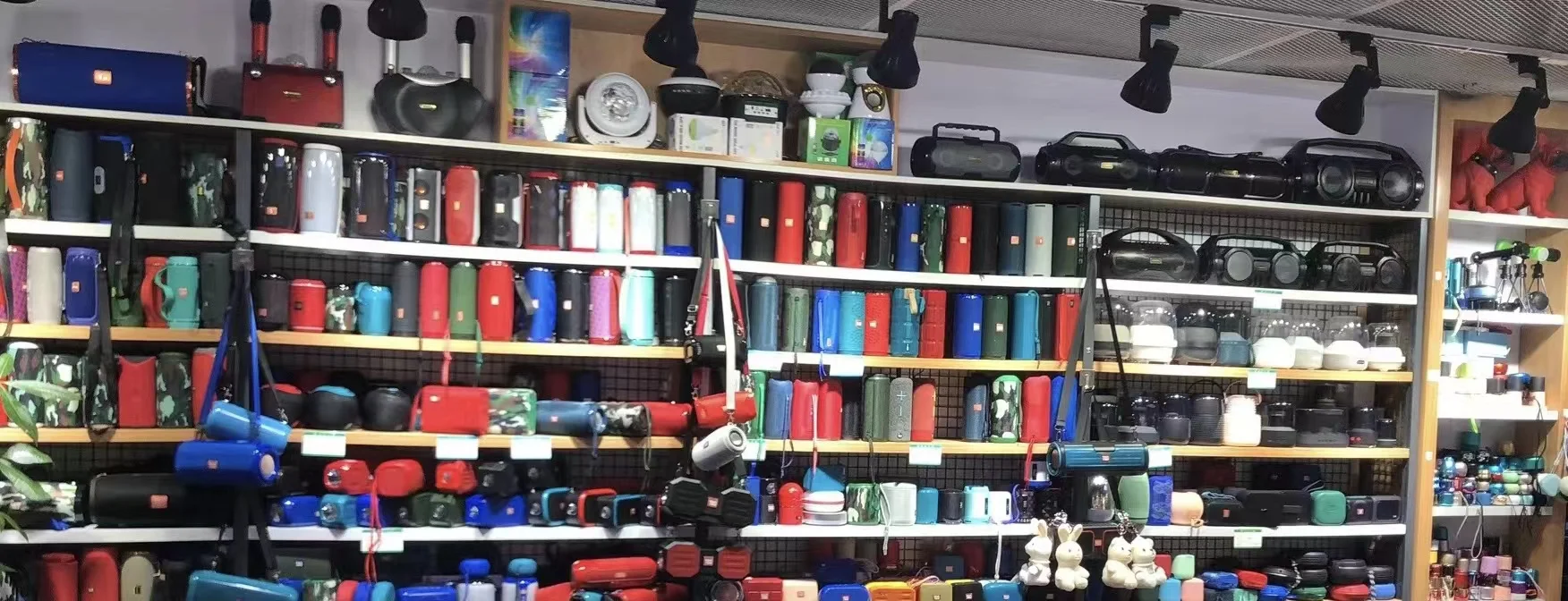 WSTER WS-X65 Speaker - Heavy Bass, Wireless & LED Lighting