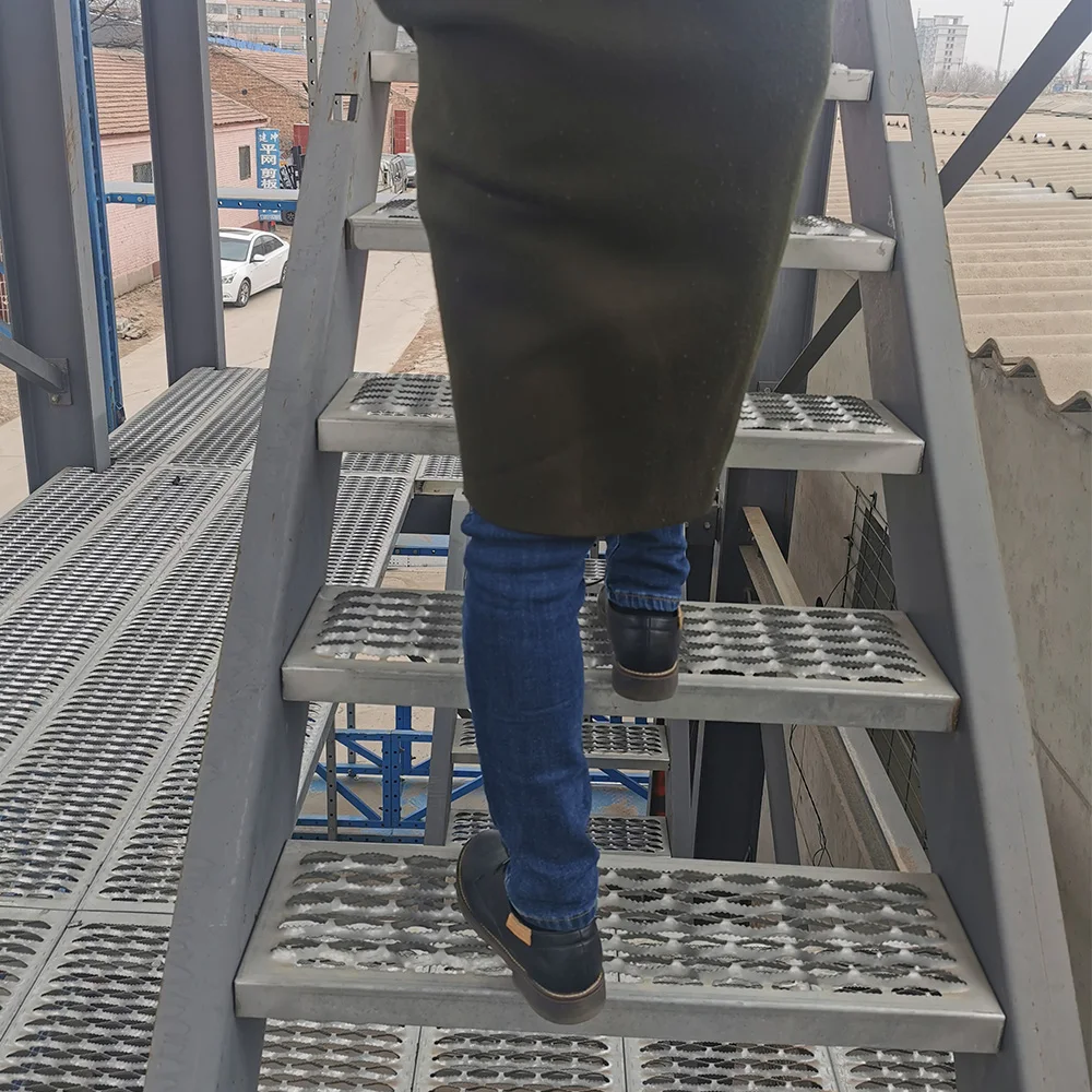 Aluminum Walkway Platform Perforated Sheet Safety Grating For Stair ...