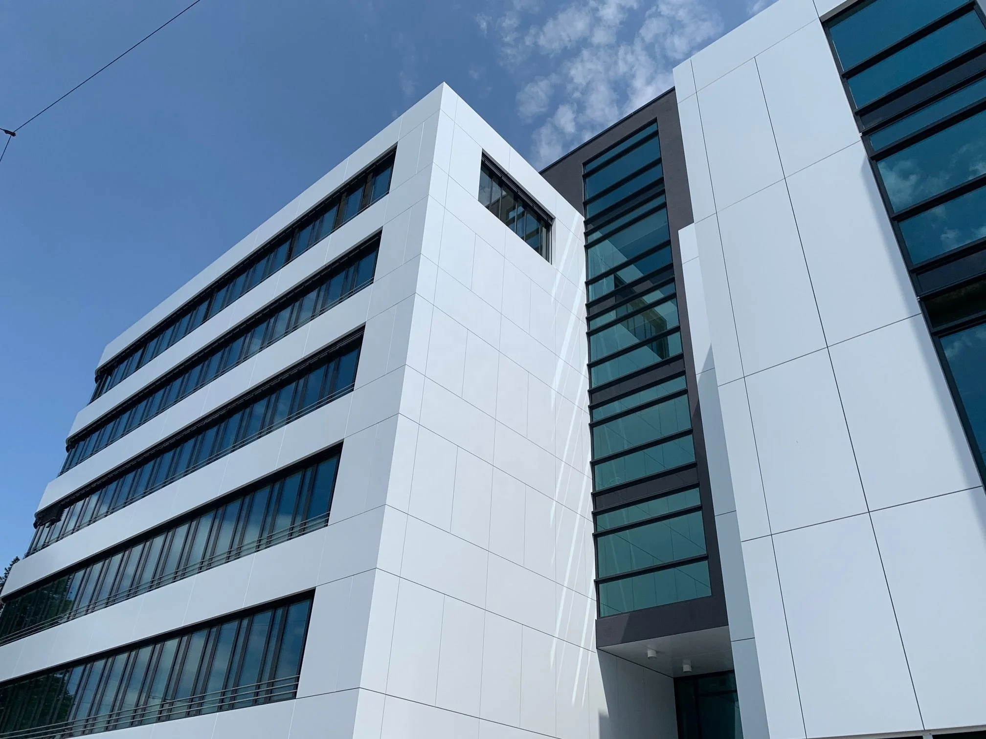 Maikesen Aluminum Composite Panels - Durable Facade Solutions
