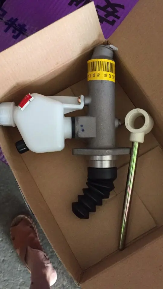 Automobile Clutch Master Cylinder Ab397a543ad 1732860 1863434 ...