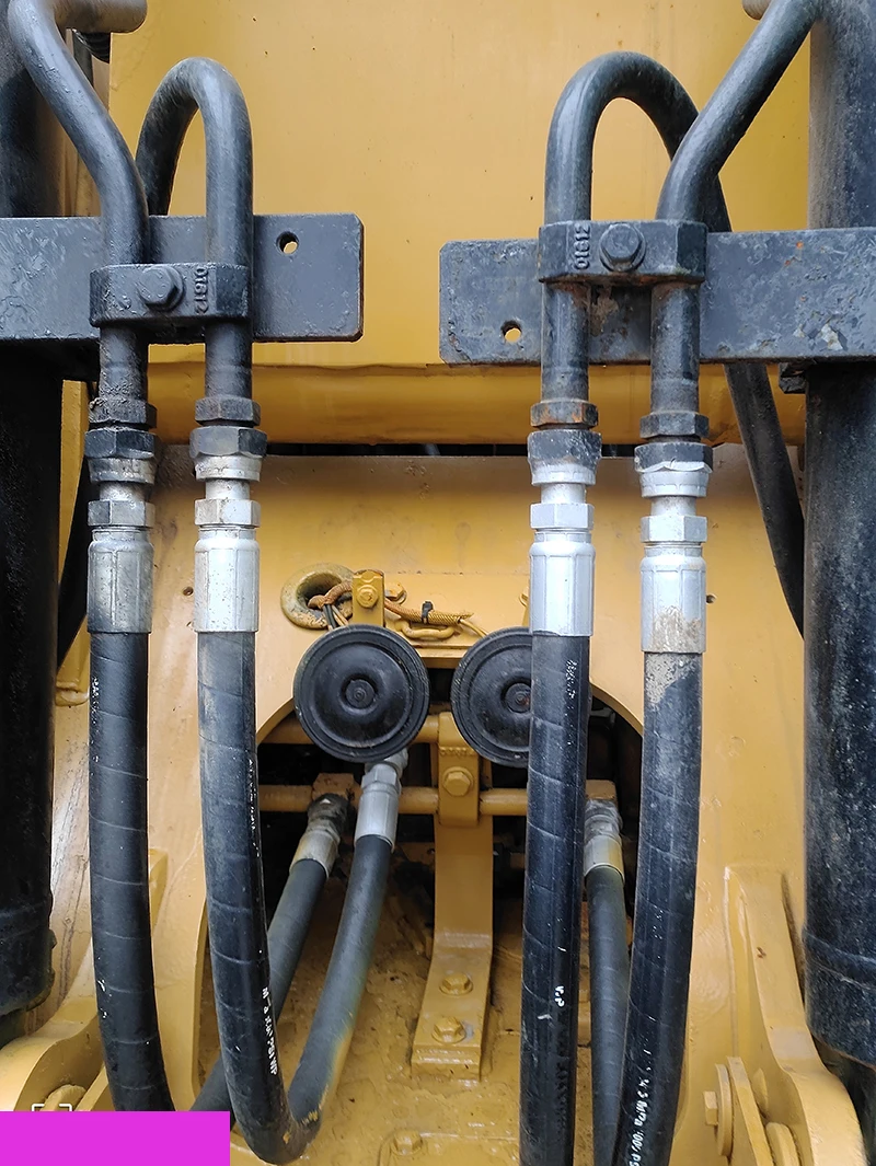 Excavator High-power Famous Brand Second-hand Machinery Shipped Quickly ...