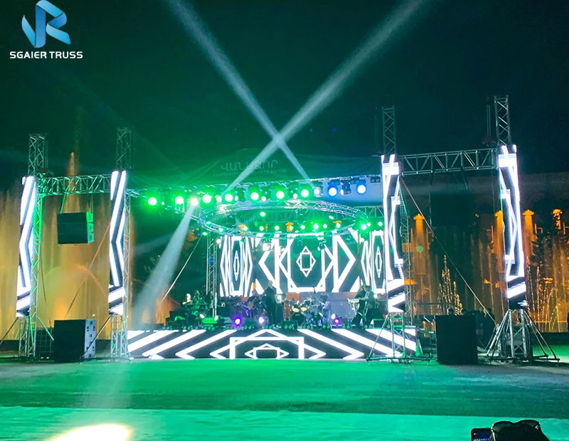 Outdoor Concert Estructura Structures - Durable Truss System
