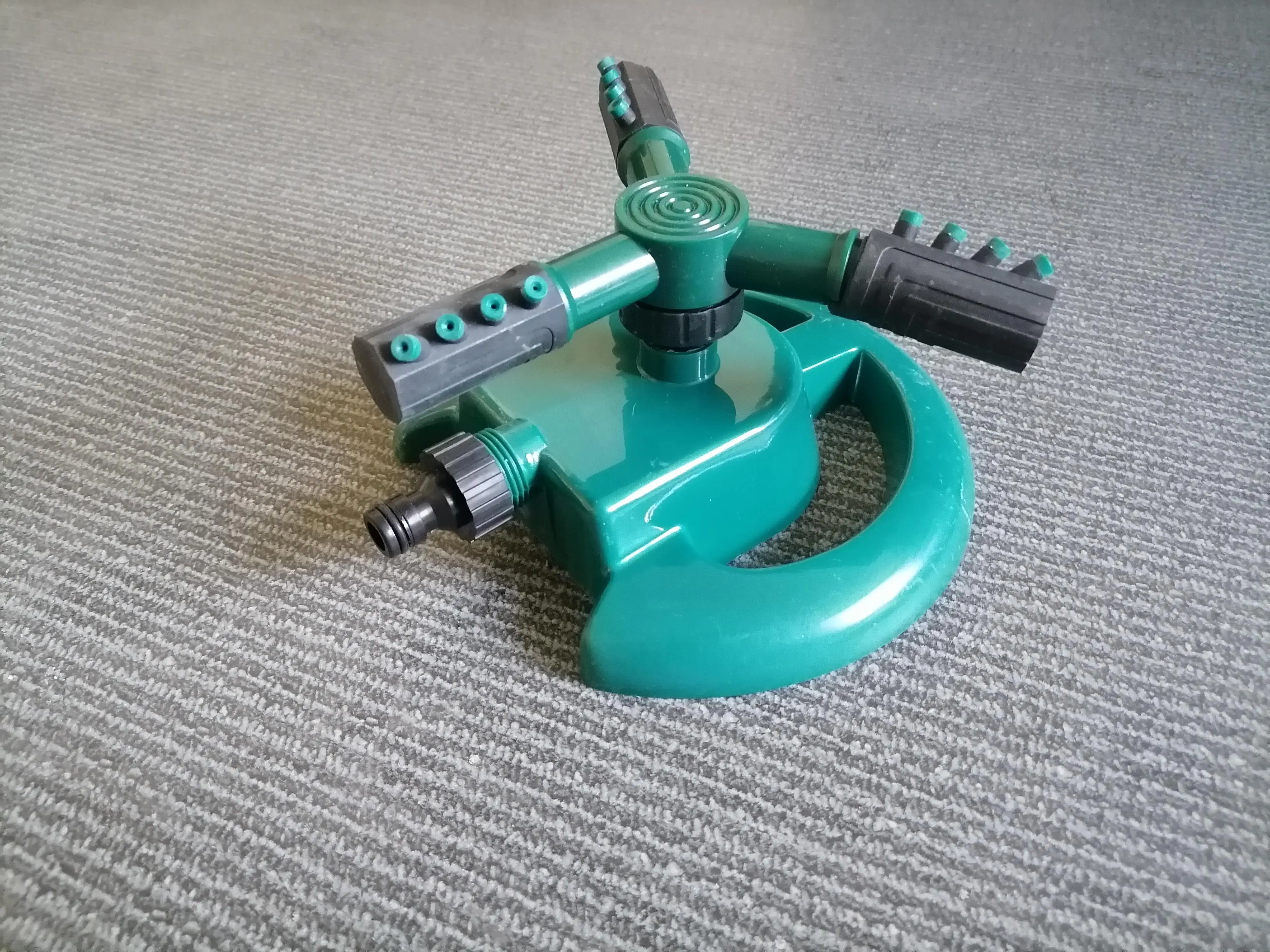 DD1317 Wholesale 3*4 Nozles Spray Sprinkler Garden Irrigation