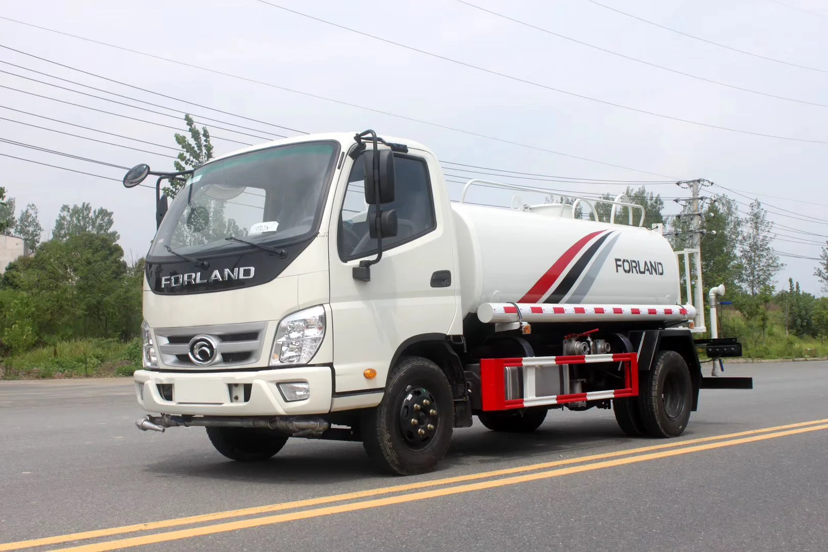 Chinese Manufacturer Forland 4x2 Water Spray Truck with 5000 Liters ...