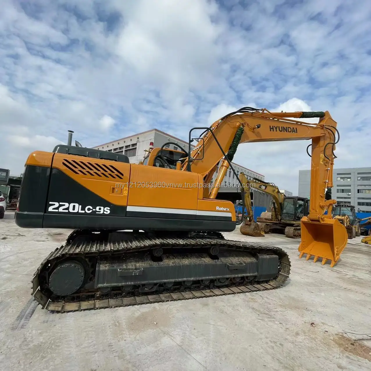 Used Korean 220 Excavator Hyundai R225lc-9t R305lc-9t R220lc-9s In Good ...