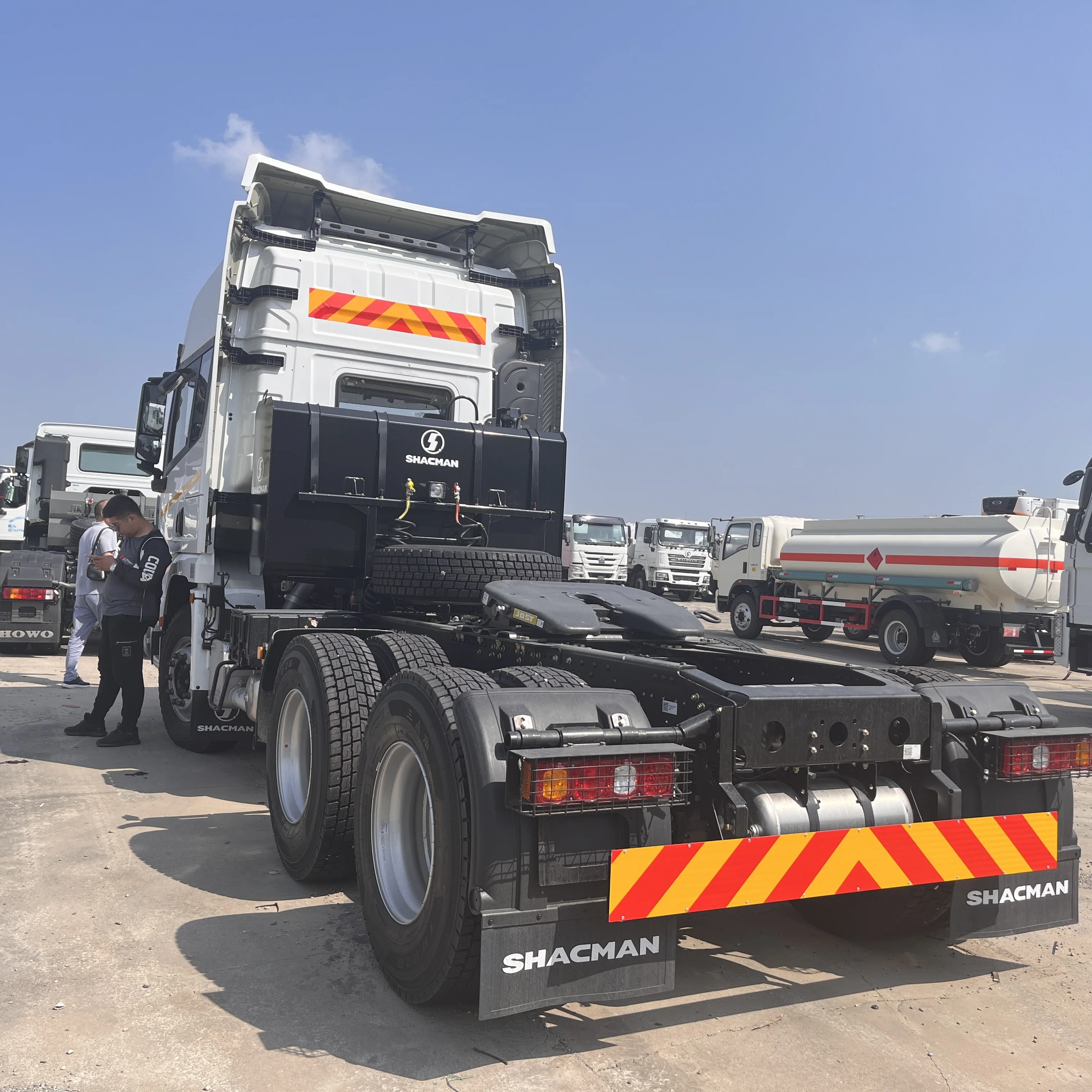 New 2024 Shacman X3000 X5000 H3000 400hp Shacman Tractor Head - Buy ...