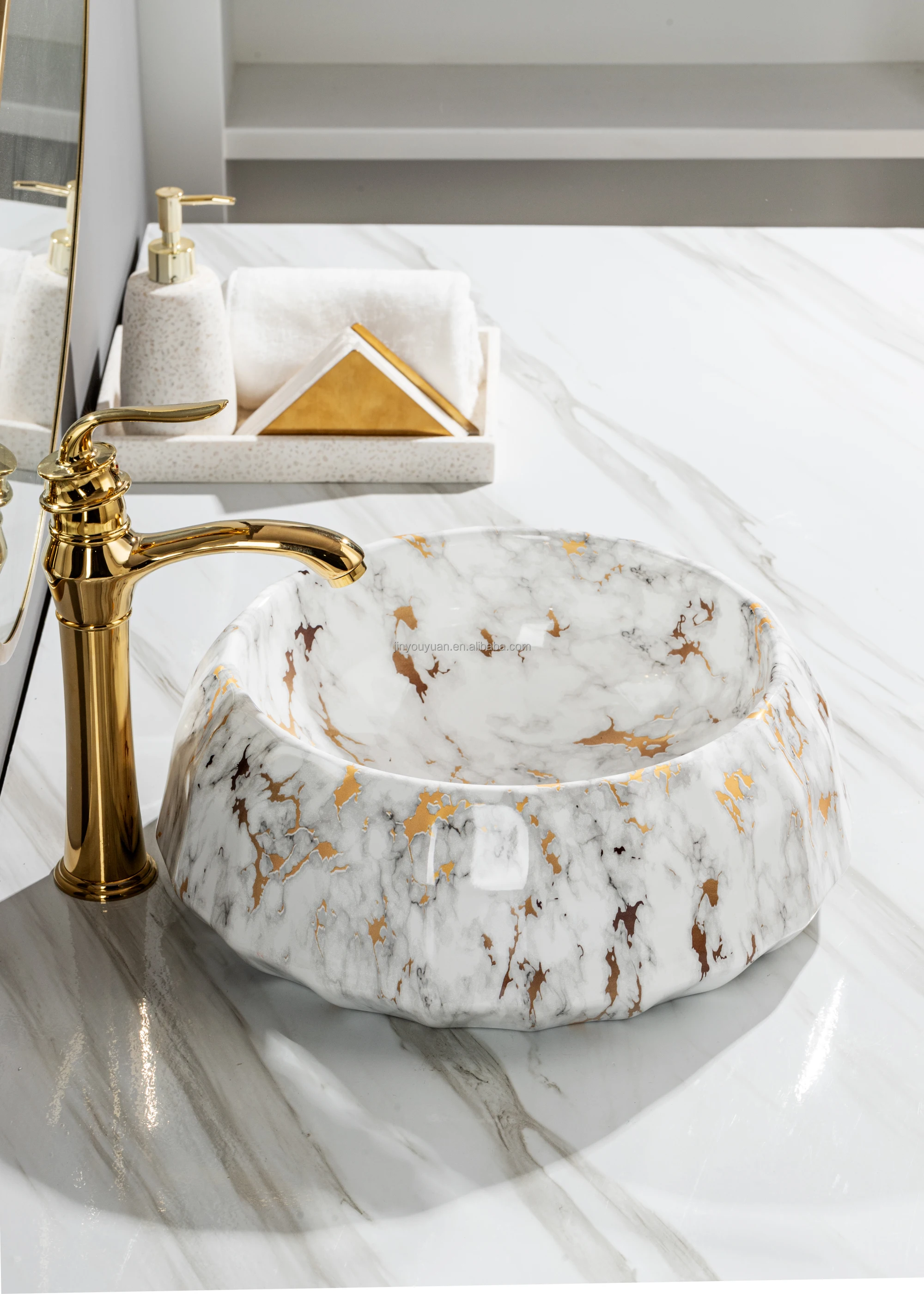 Luxury Design Colourful Ceramic Wash Basin - Modern Art