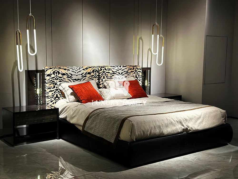 Italian Latest Modern Luxury Bedroom Set Furniture High End Embroidered ...