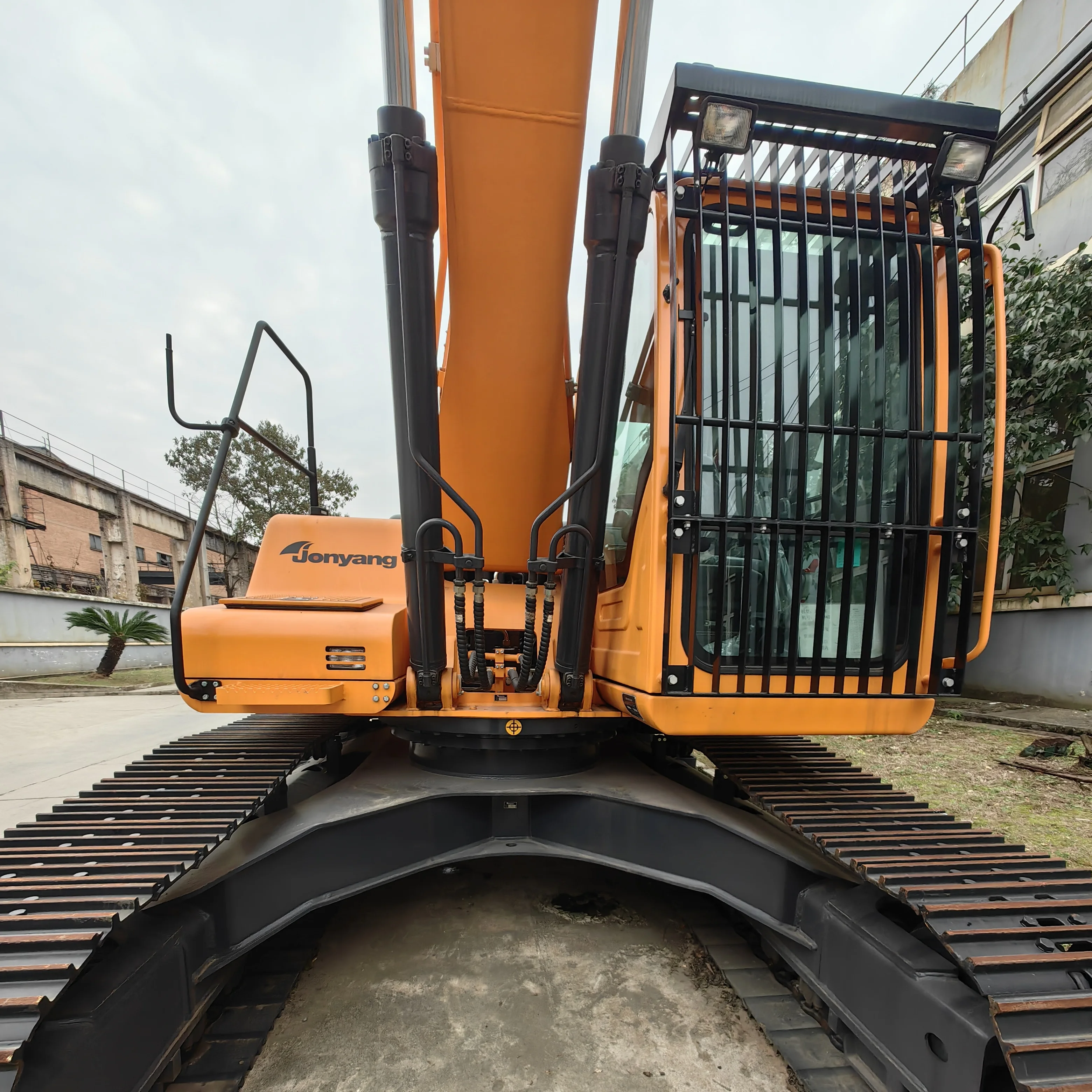 Big Construction Working Use Medium Digger Professional Tracked ...
