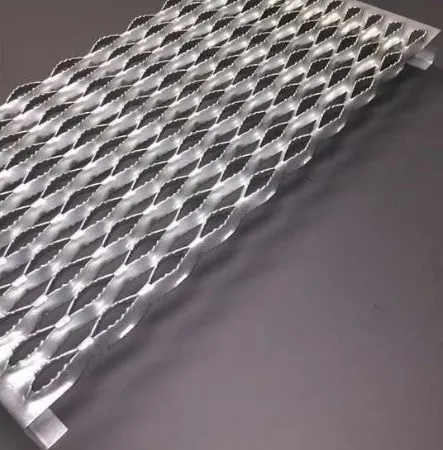Perforated Metal Diamond Grip Stair Tread Safety Aluminium Grating For ...
