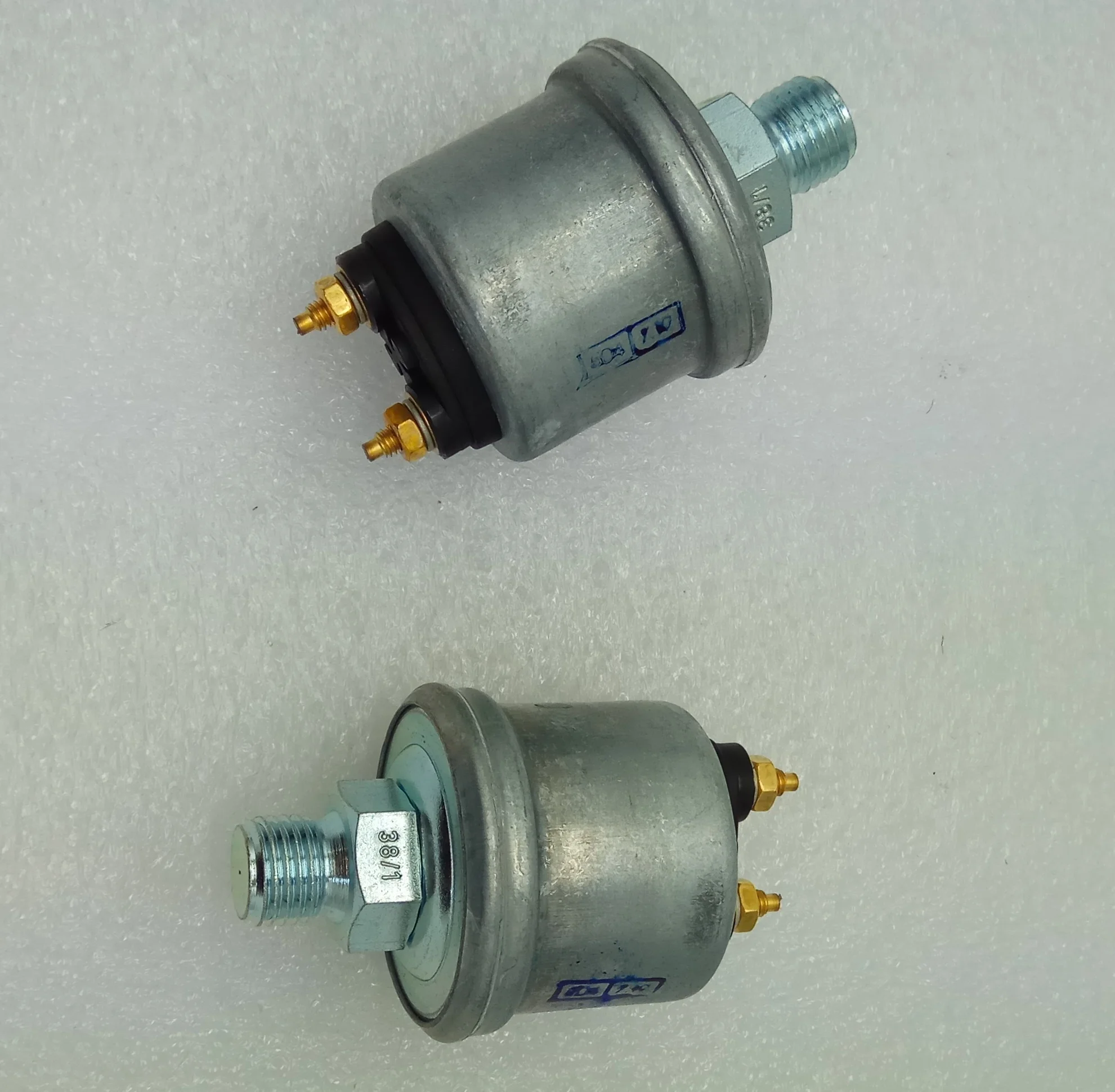 Genuine VDO Oil Pressure Sensor 360-081-038-001 Marine Sensor