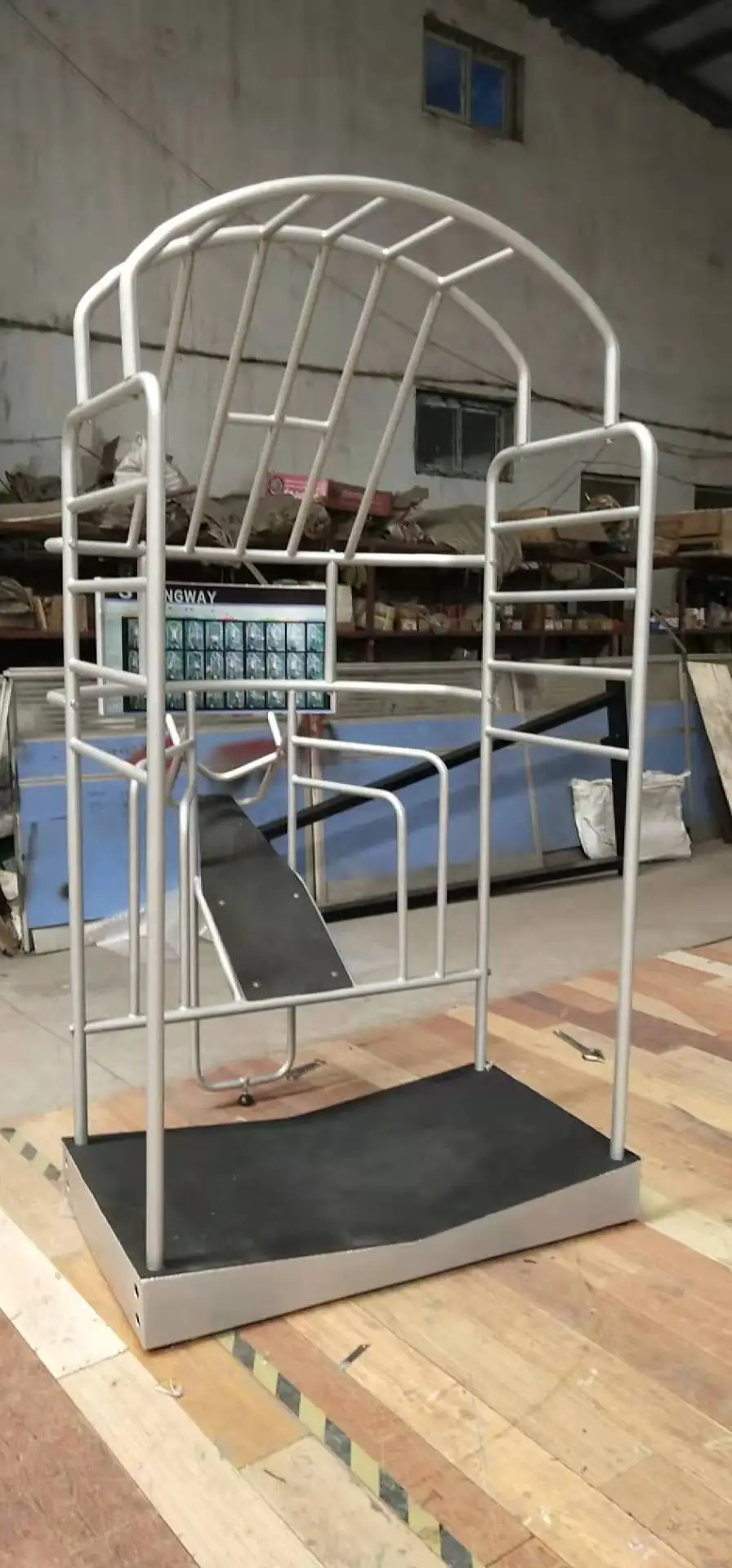 Longotech Commercial Gym Stretch Cage - Comprehensive Fitness
