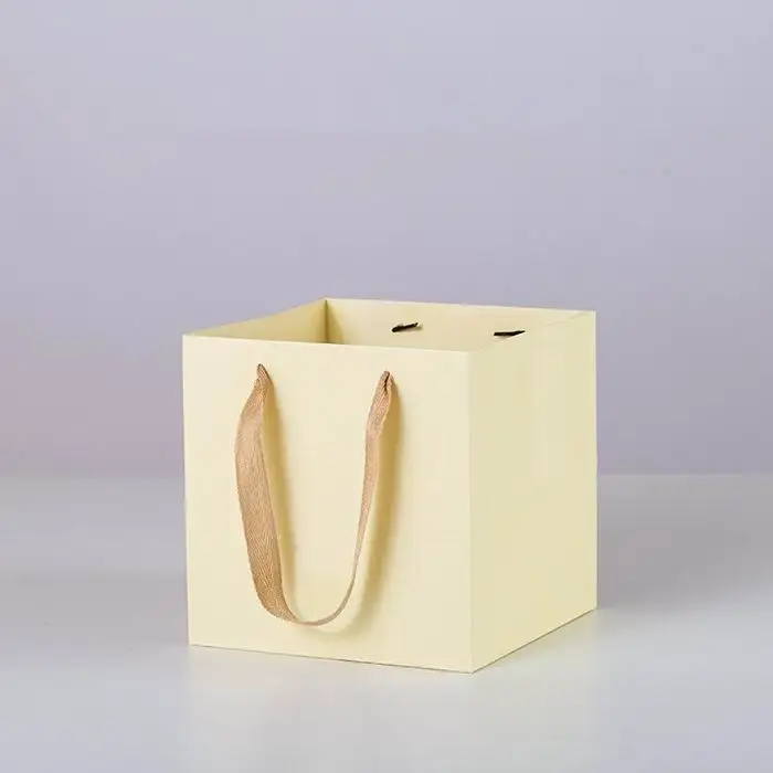 Wholesale/customized Logo Square Paper Gift Bag,Paper Package Bag ...