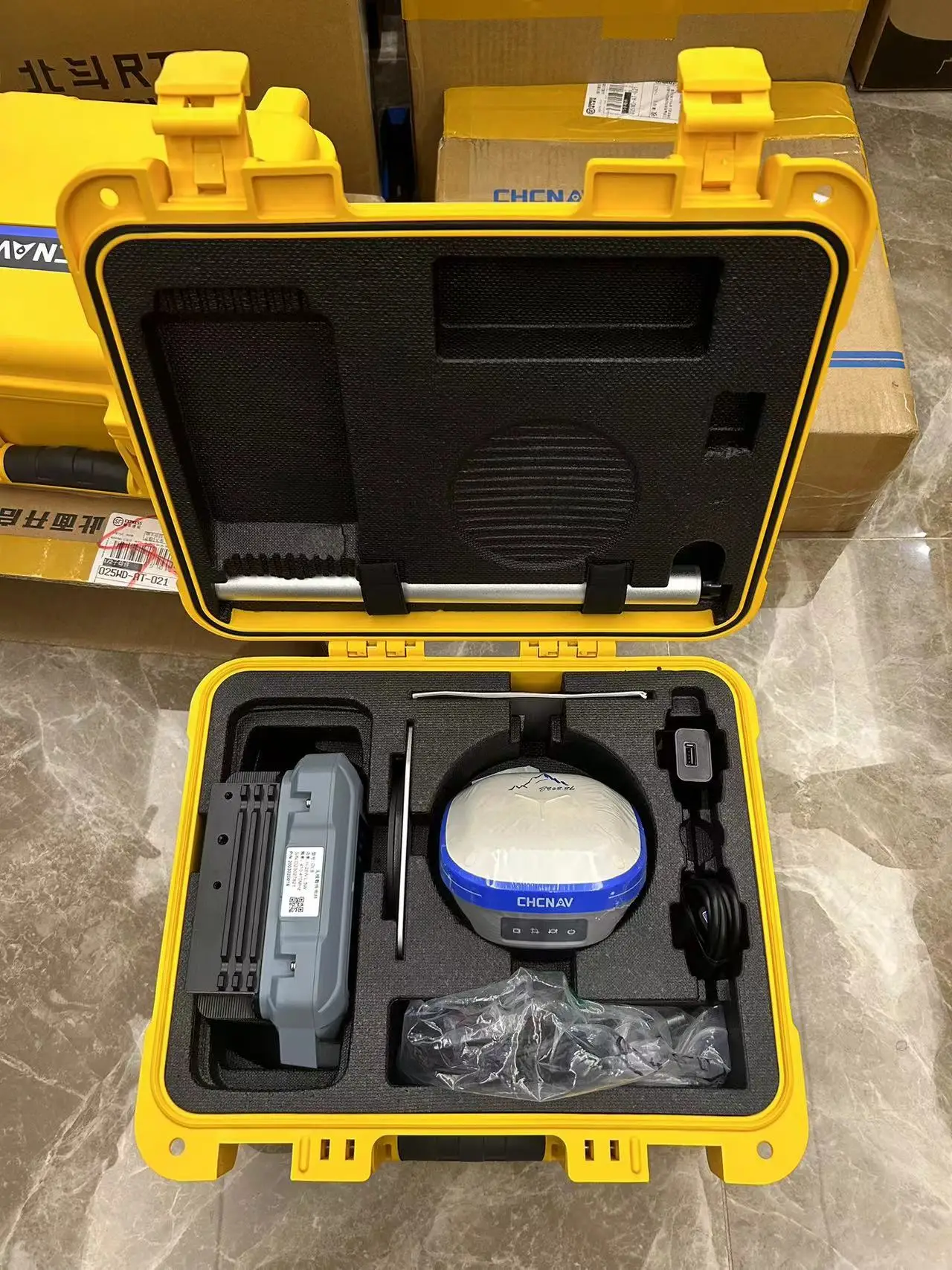 CHCNAV I73+/X6 GNSS Receiver - Precision GPS RTK Solution